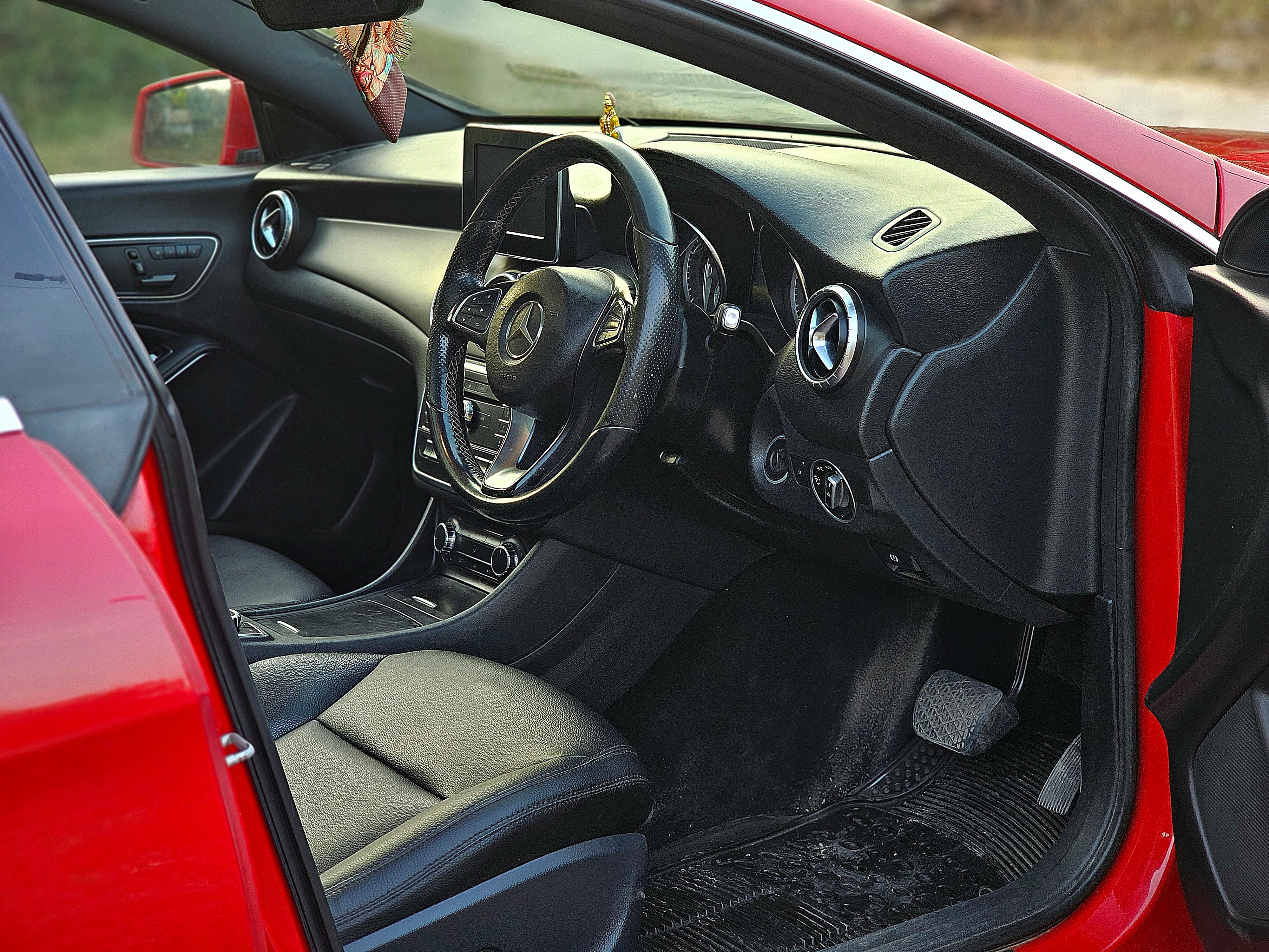 Buy Used Mercedes-Benz CLA 200 Sport Edition of 2016 model @ 12,50,000 ...