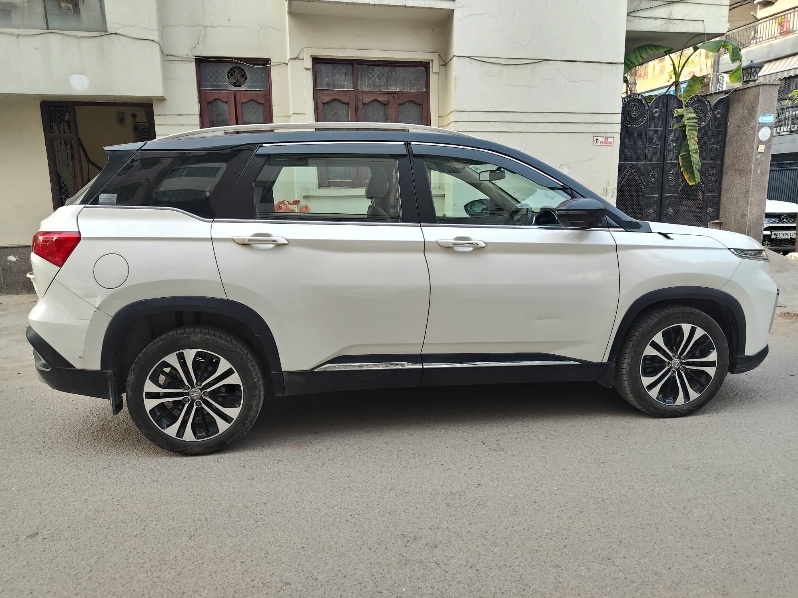 Buy Used MG Hector Sharp AT BSIV of 2021 model @ 10,75,000 INR in Delhi ...