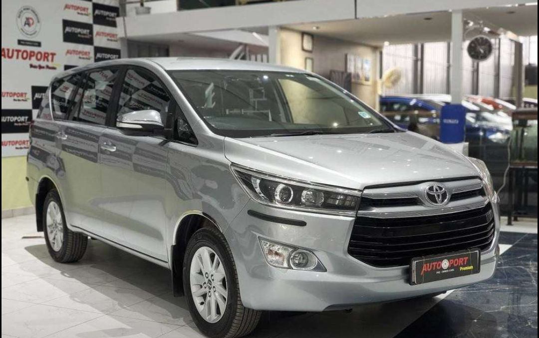 Used 2017 Toyota Innova Crysta 2393 cc Diesel Manual Car in Bangalore ...