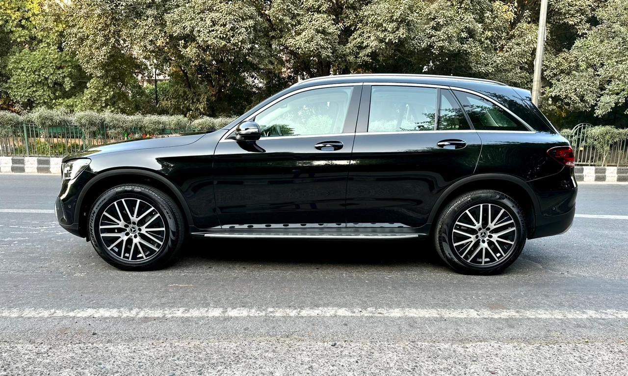 Buy Used Mercedes-Benz GLC 200 of 2021 model @ 34,99,000 INR in Delhi ...