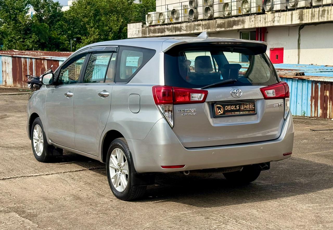 Buy Used Toyota Innova Crysta 2.8 ZX AT BSIV of 2016 model @ 14,99,000 ...