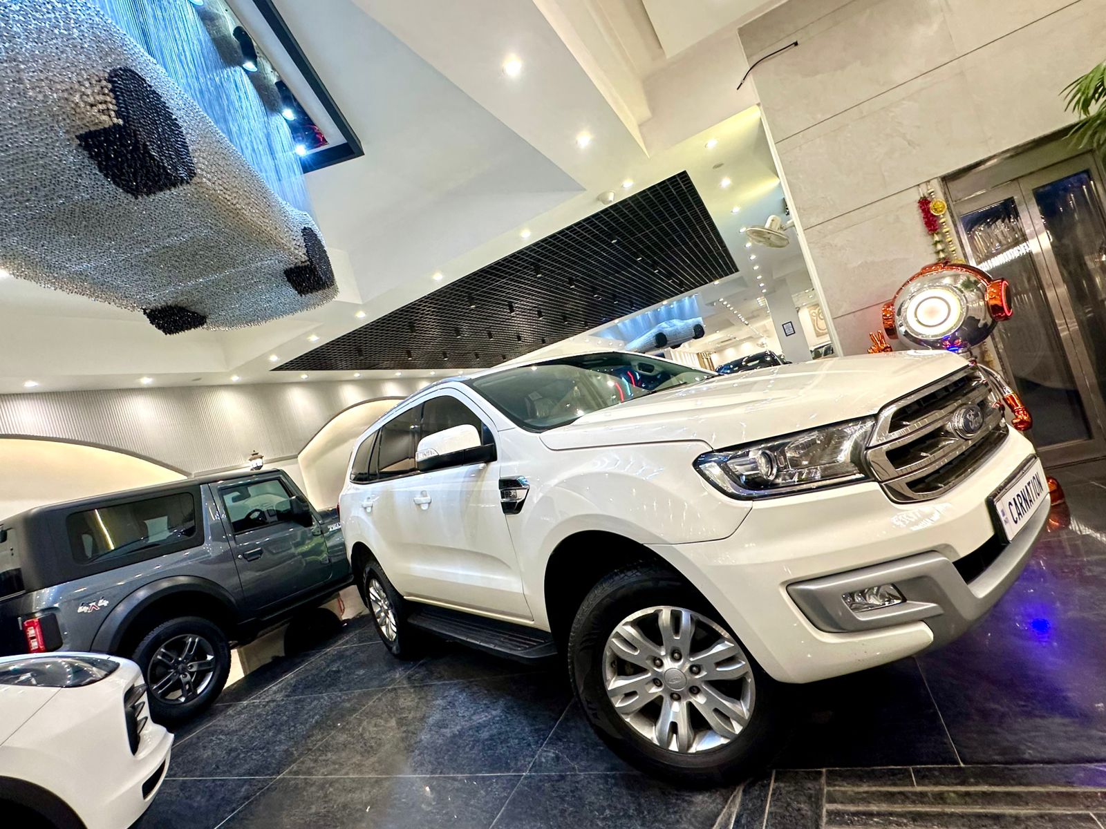 Buy Used Ford Endeavour 2.2 Trend AT 4X2 of 2017 model @ 12,99,000 INR ...