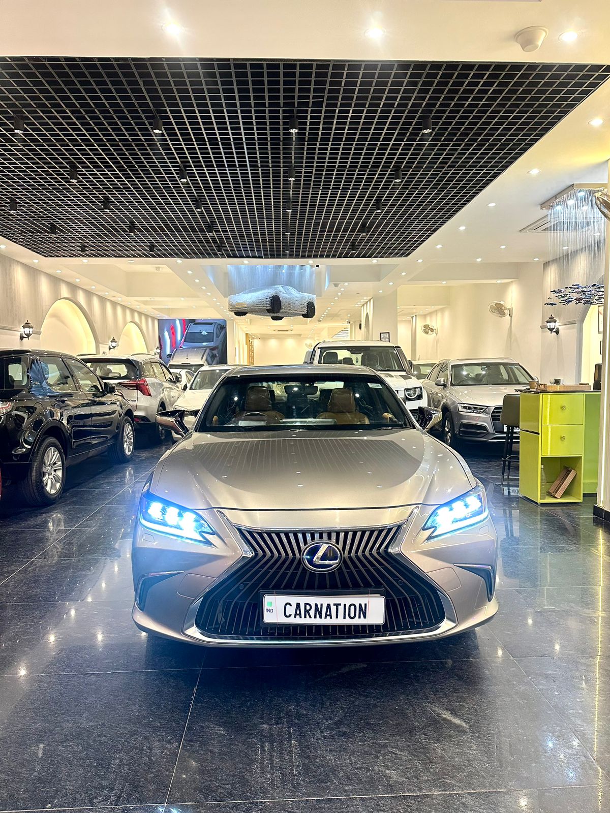 Buy Used Lexus ES 300h Exquisite 2020-2022 of 2020 model @ 32,45,000 ...