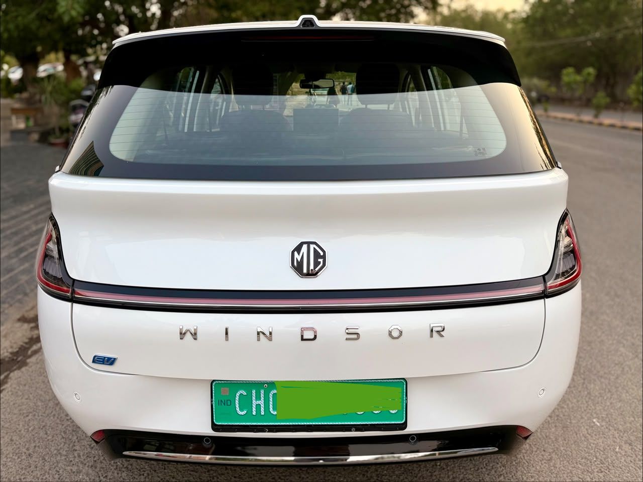 Buy Used MG Windsor EV Exclusive of 2025 model @ 13,50,000 INR in Delhi ...