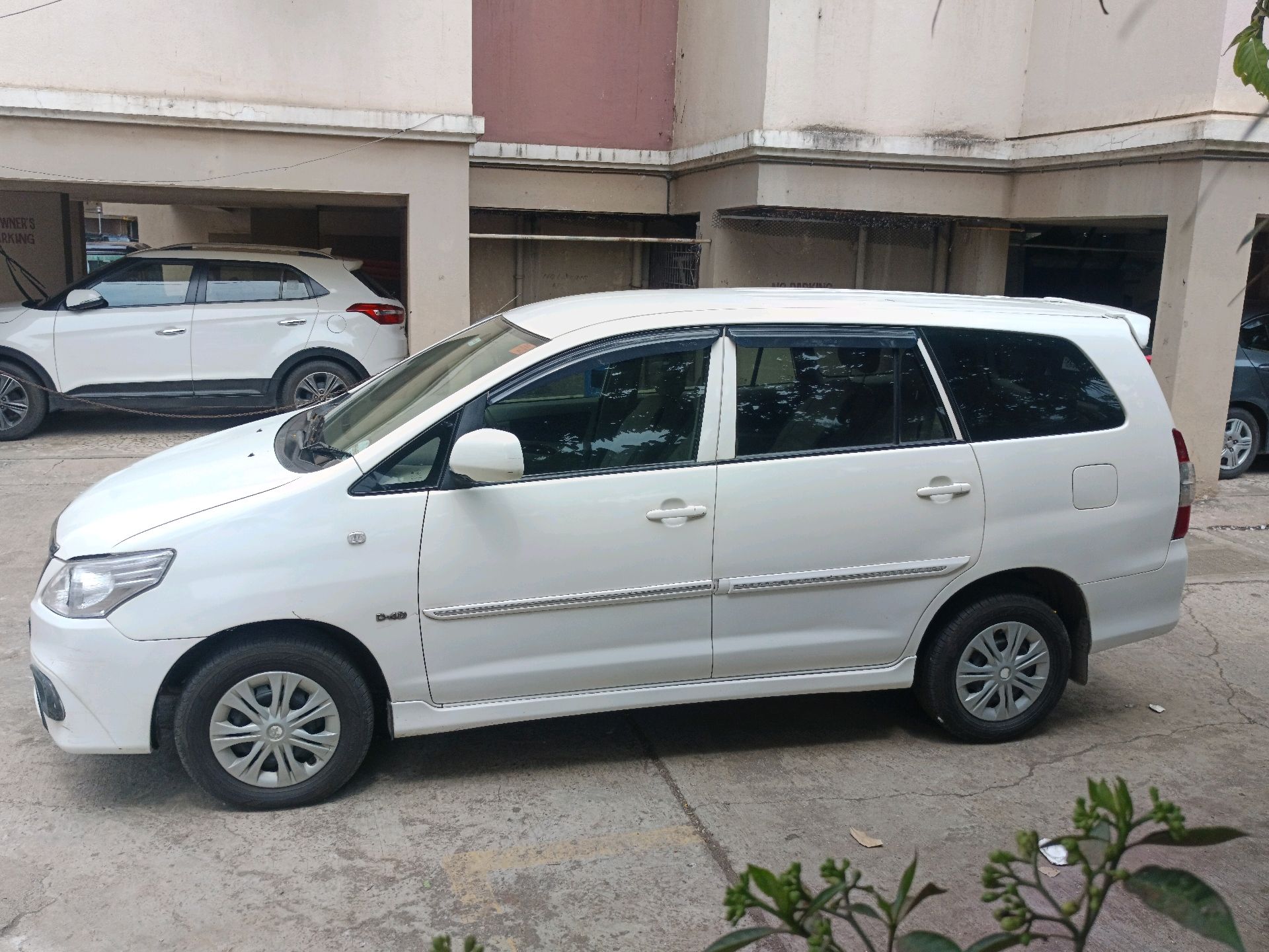 Buy Used Toyota Innova 2.5 G Diesel 7 Seater BS IV of 2012 model @ 3 ...