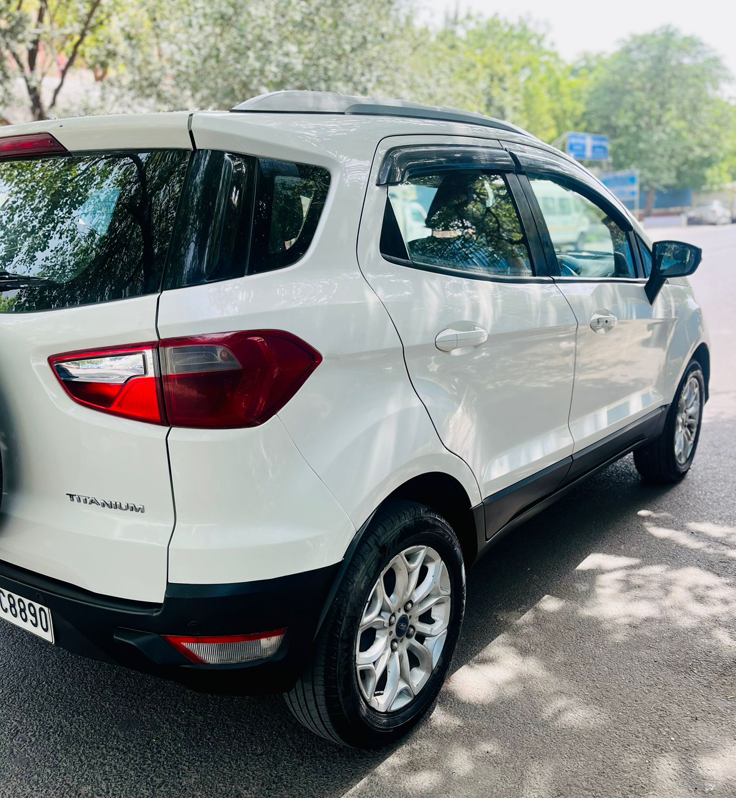 Buy Used Ford Ecosport 1.5 Petrol Titanium Plus BSIV of 2016 model @ 3 ...