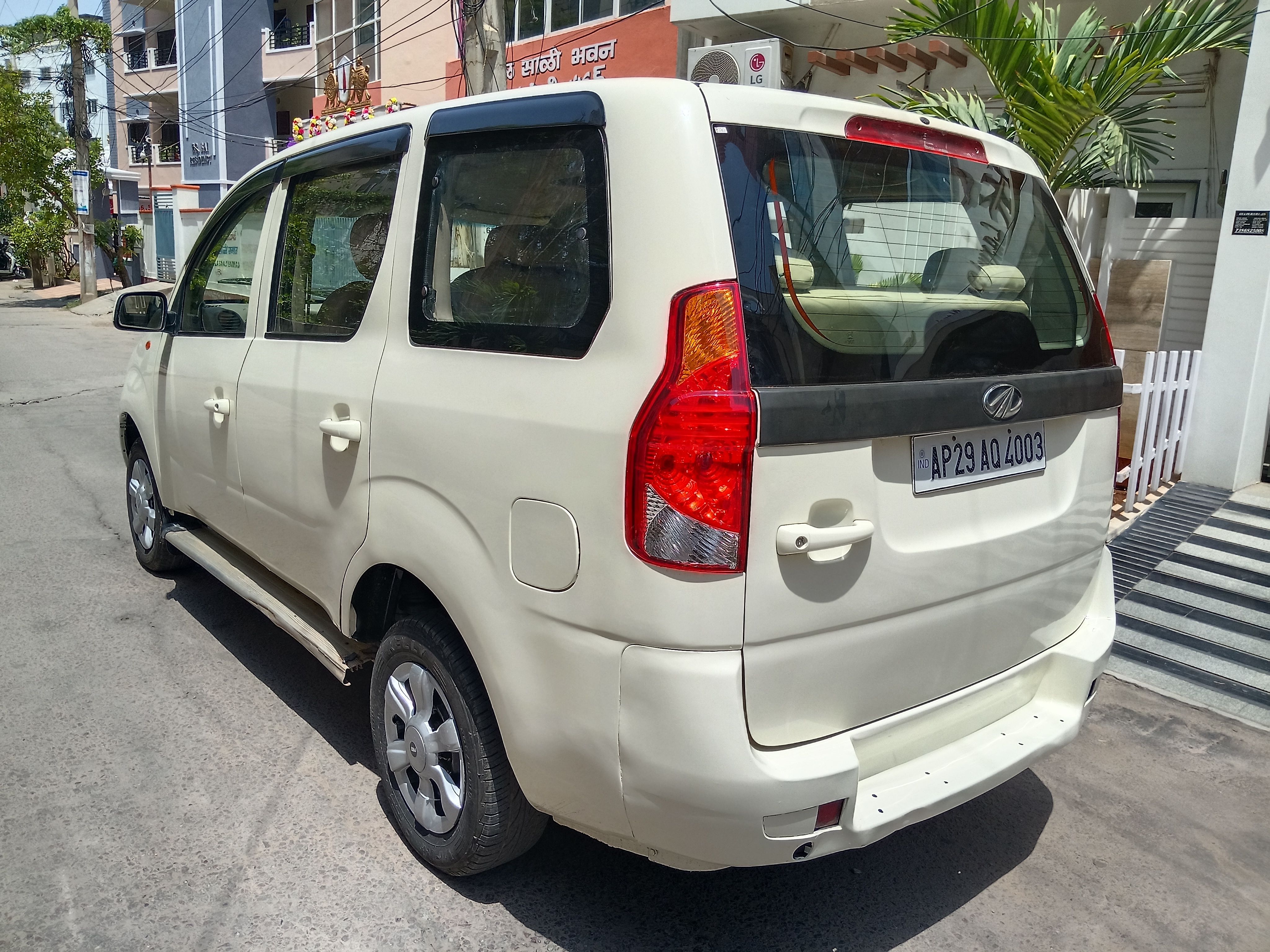 Buy Used Mahindra Xylo D2 of 2011 model @ 3,40,000 INR in Hyderabad ...