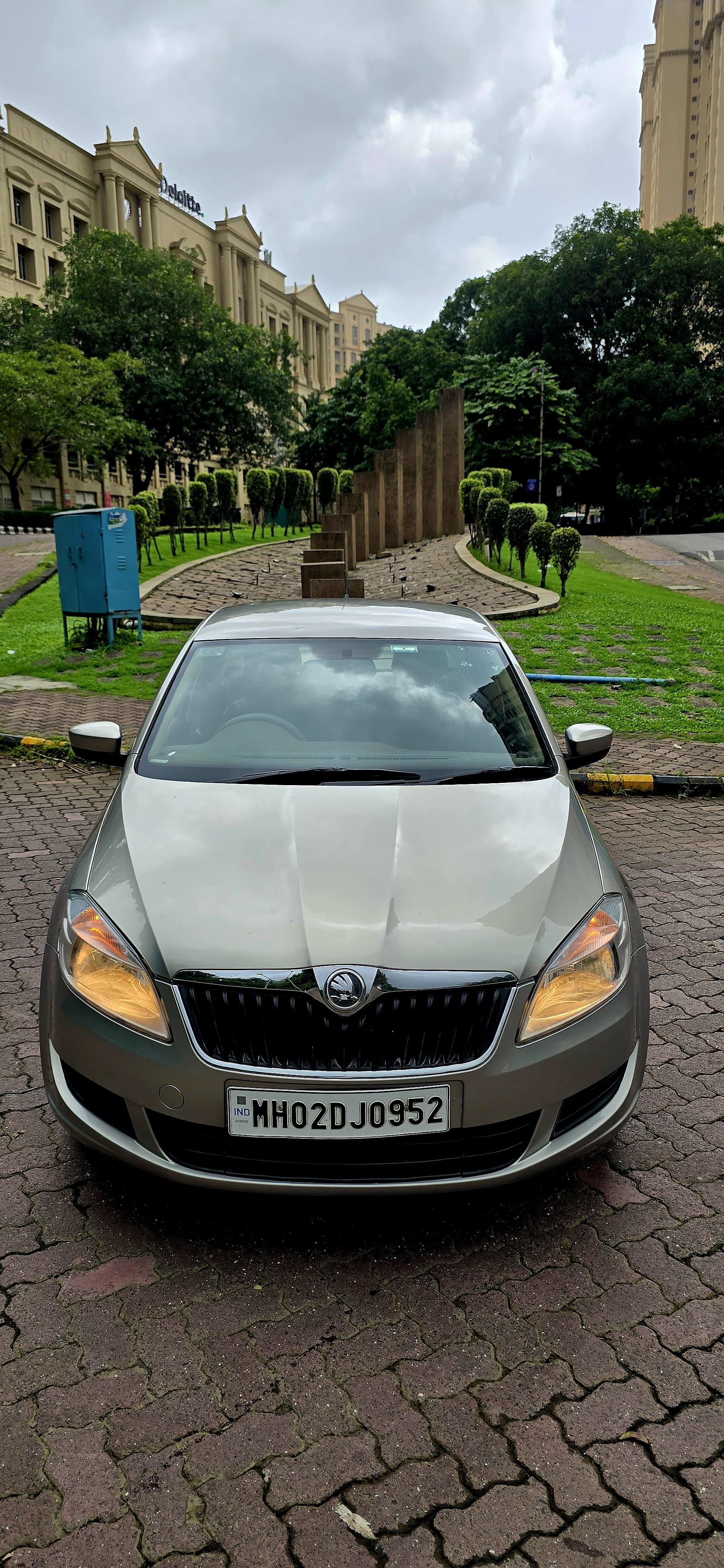 Buy Used Skoda Rapid 1.6 MPI Active of 2013 model @ 2,79,000 INR in ...