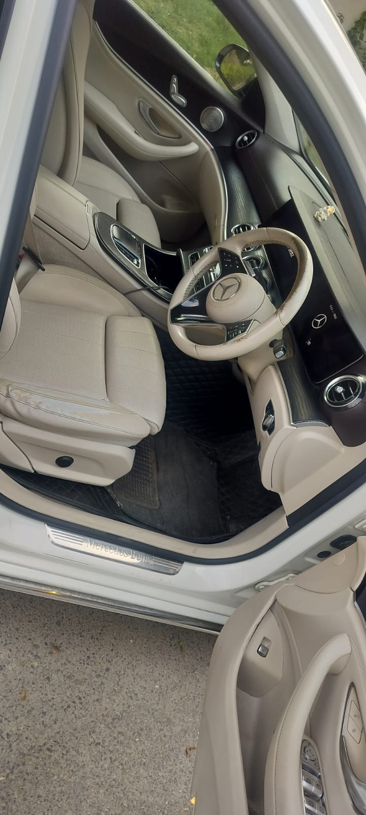 Buy Used Mercedes-Benz E-Class Exclusive E 220d BSVI of 2022 model @ 39 ...