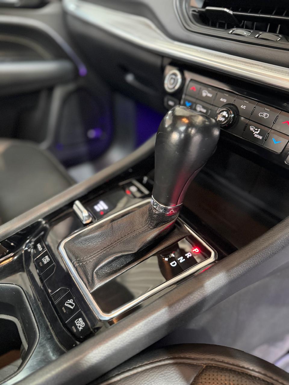 Buy Used Jeep Compass 2.0 Model S Opt 4x4 AT of 2021 model @ 18,00,000 ...