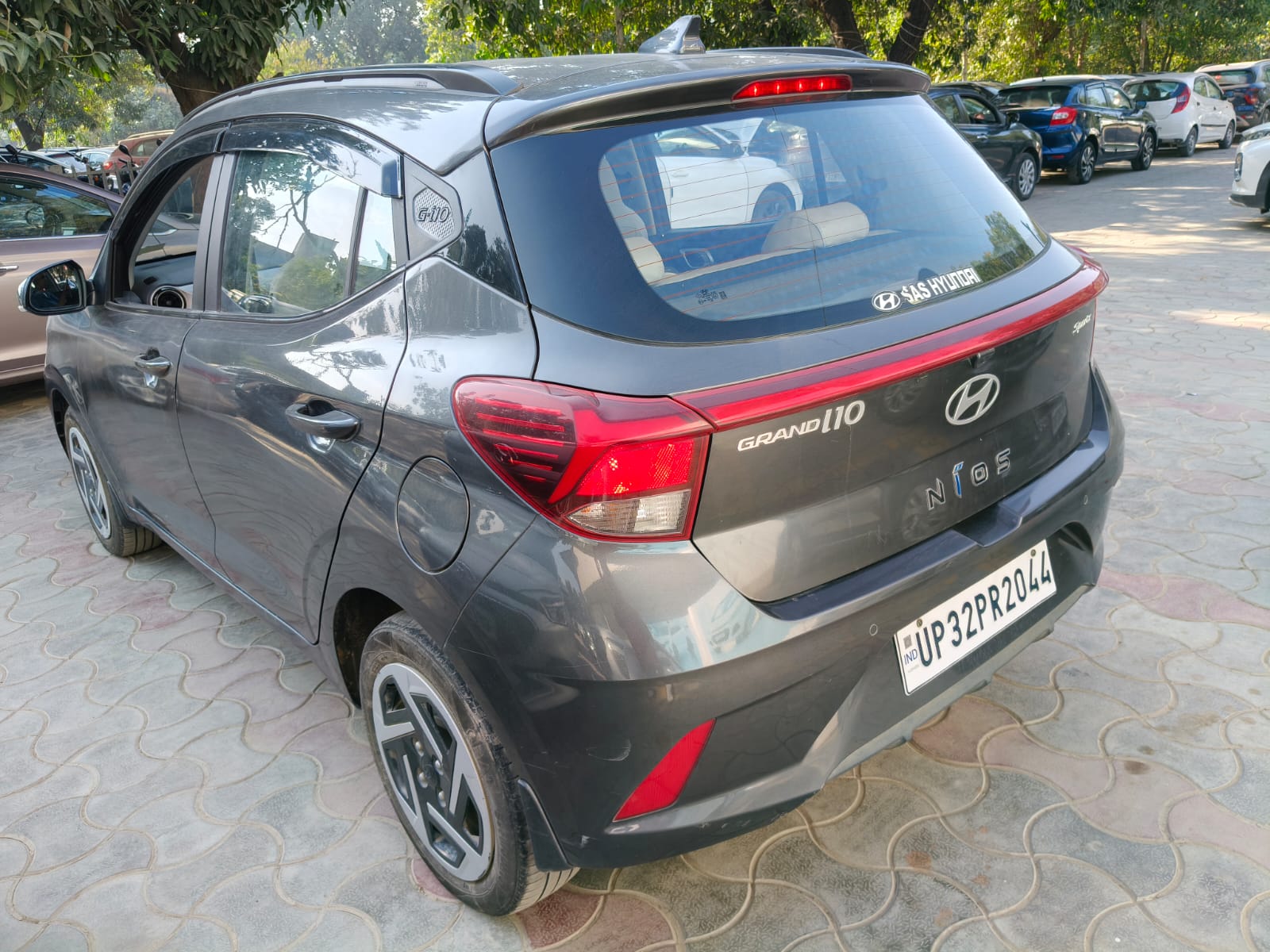 Buy Used Hyundai Grand i10 Nios Sportz CNG of 2024 model @ 6,75,000 INR in Lucknow - 4958716 ...