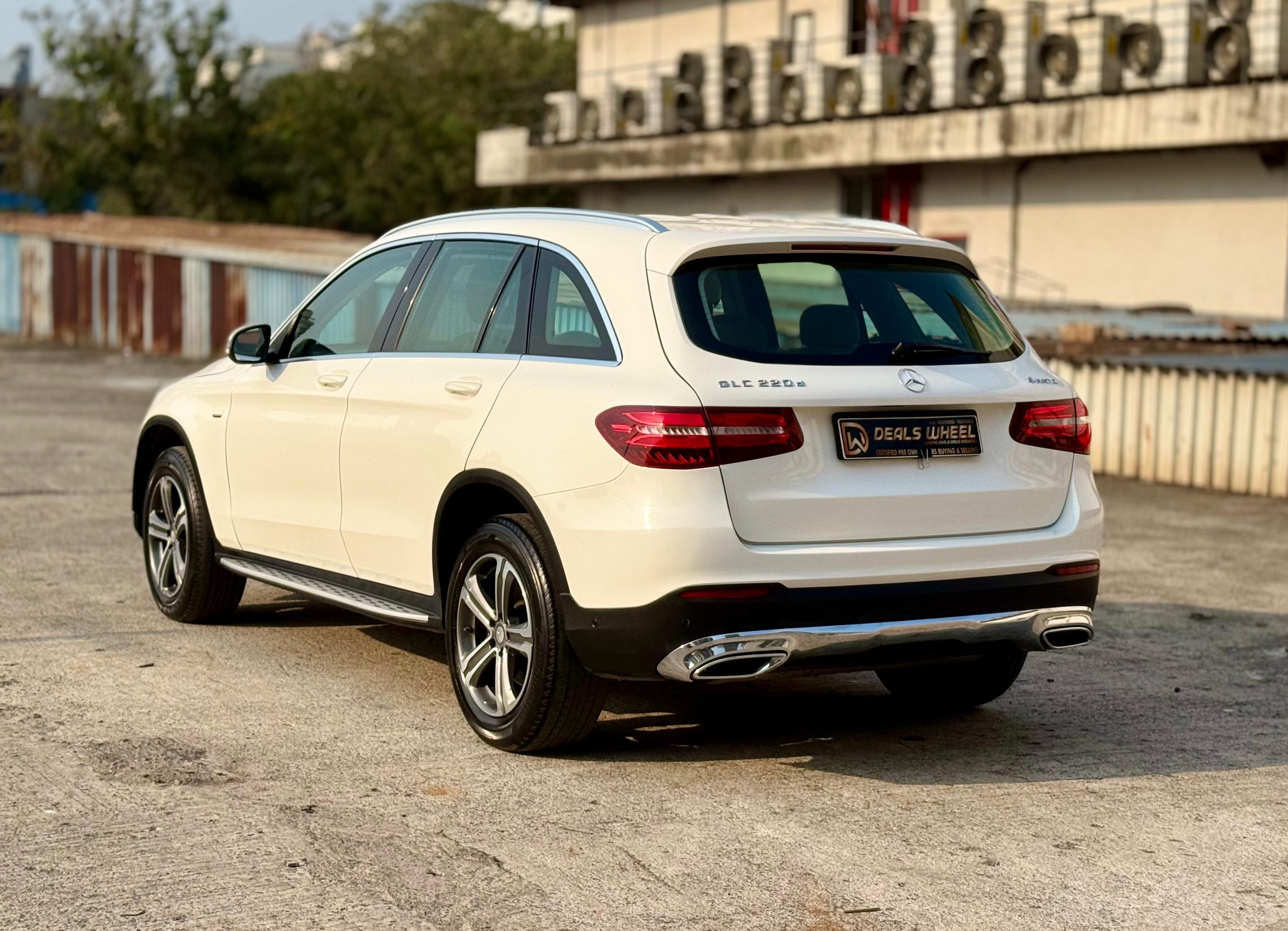 Buy Used Mercedes-Benz GLC 220d 4MATIC Style of 2016 model @ 18,74,000 ...