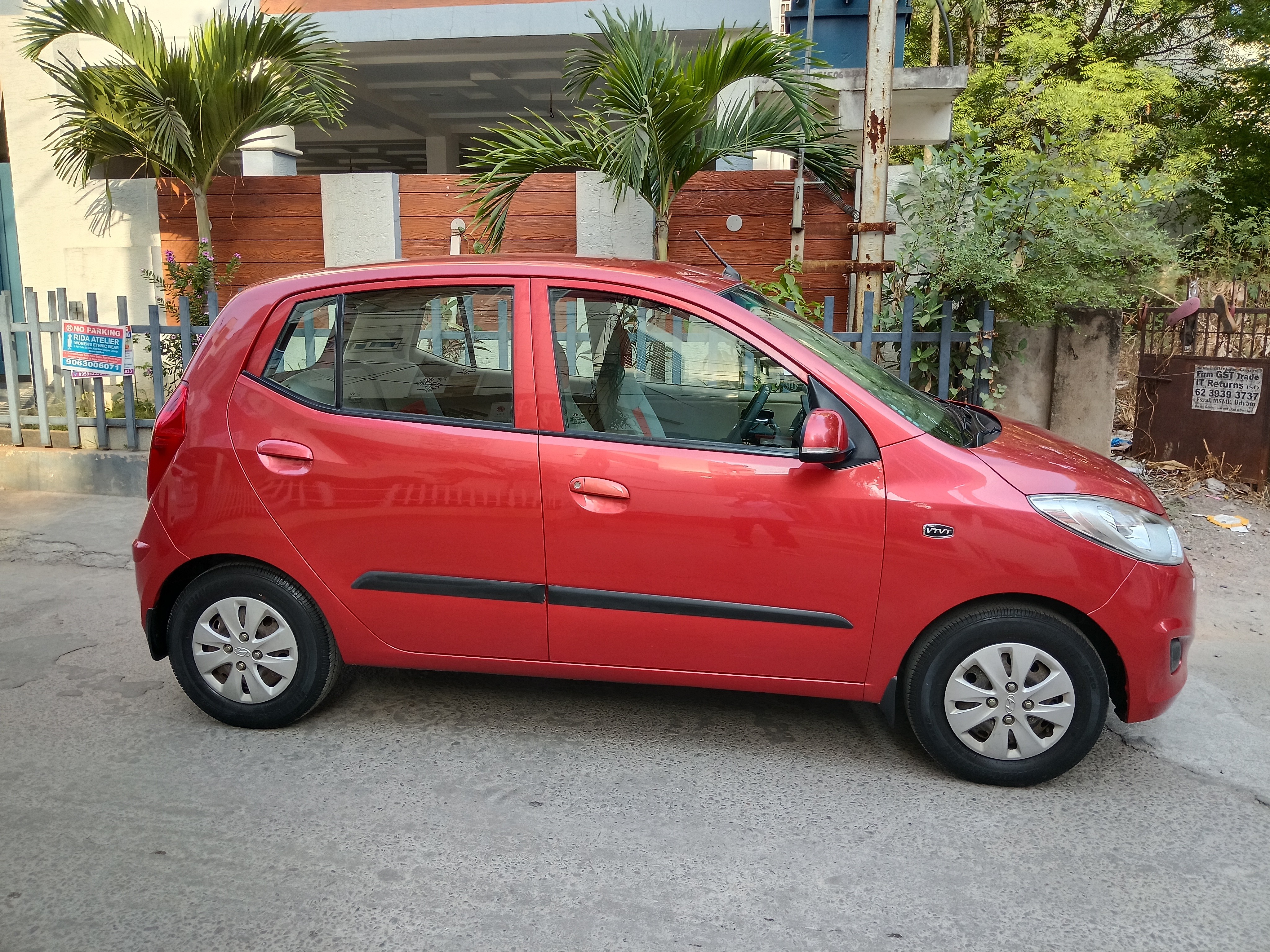 Buy Used Hyundai i10 Magna of 2011 model @ 2,40,000 INR in Hyderabad ...