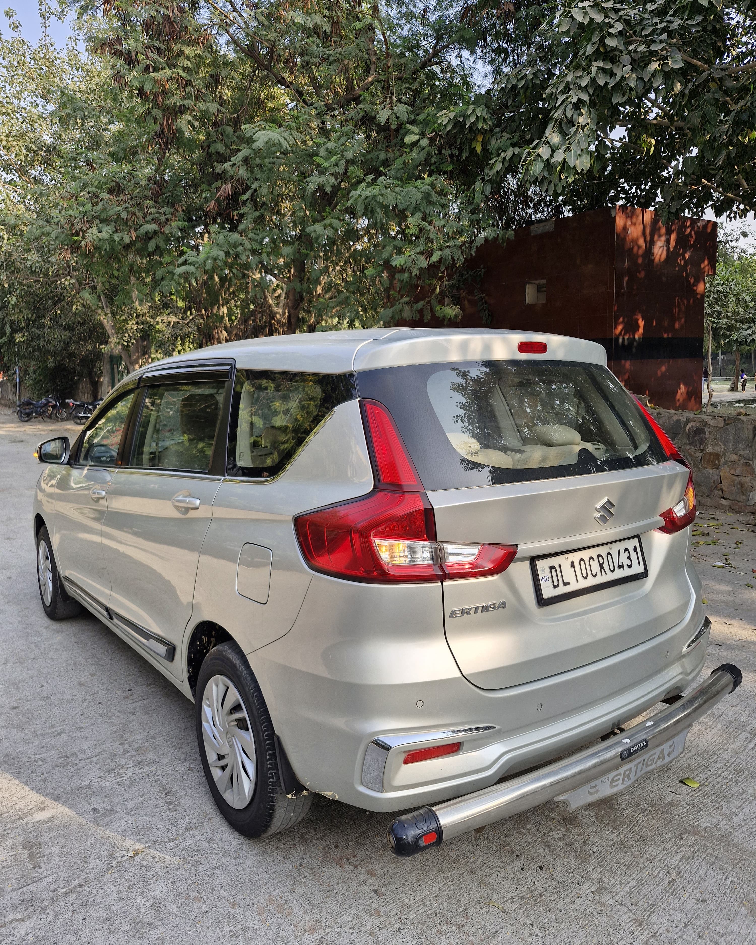 Buy Used Maruti Ertiga VXI CNG of 2022 model @ 9,50,000 INR in Delhi - 4945828 - ZigWheels.com