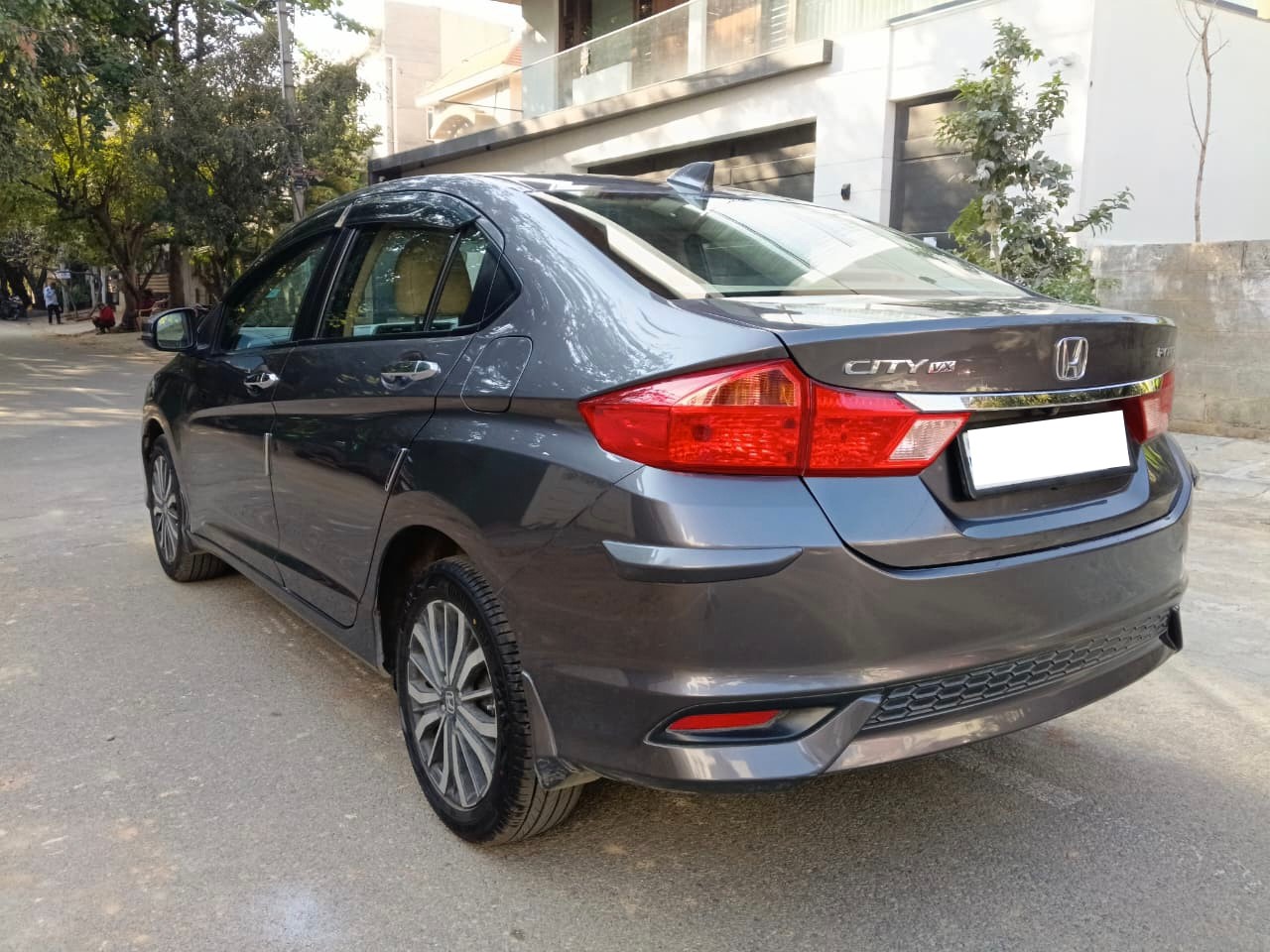 Buy Used Honda City i-VTEC VX of 2018 model @ 8,90,000 INR in Bangalore ...