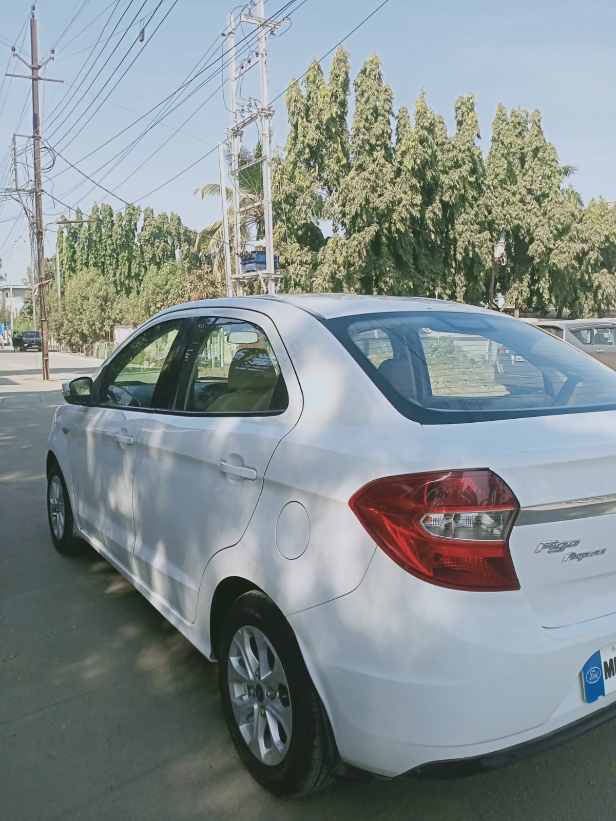 Buy Used Ford Aspire 1.2 Ti-VCT Titanium Plus of 2015 model @ 3,75,000 ...