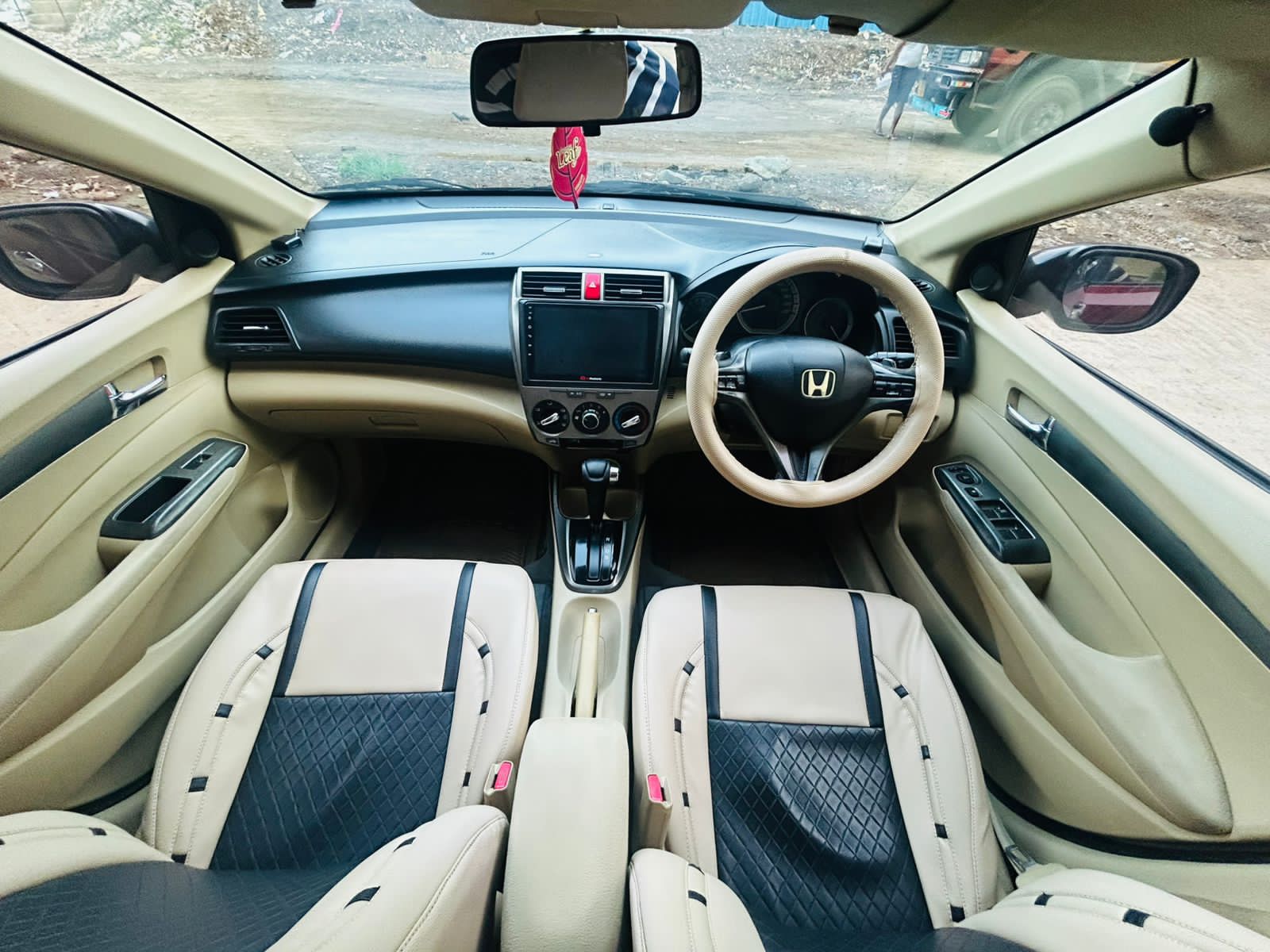 Buy Used Honda City V AT of 2012 model @ 2,90,000 INR in Mumbai - 5078660 - ZigWheels.com