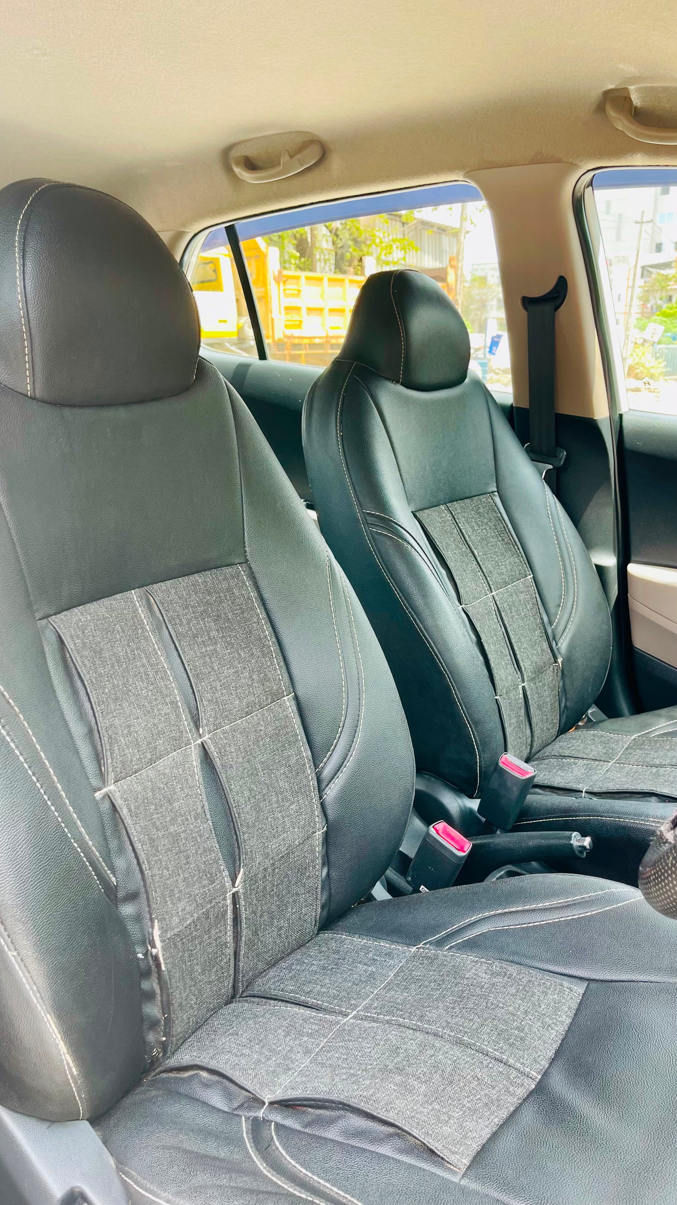 Buy Used Hyundai Grand i10 CRDi Sportz of 2017 model @ 4,45,000 INR in ...