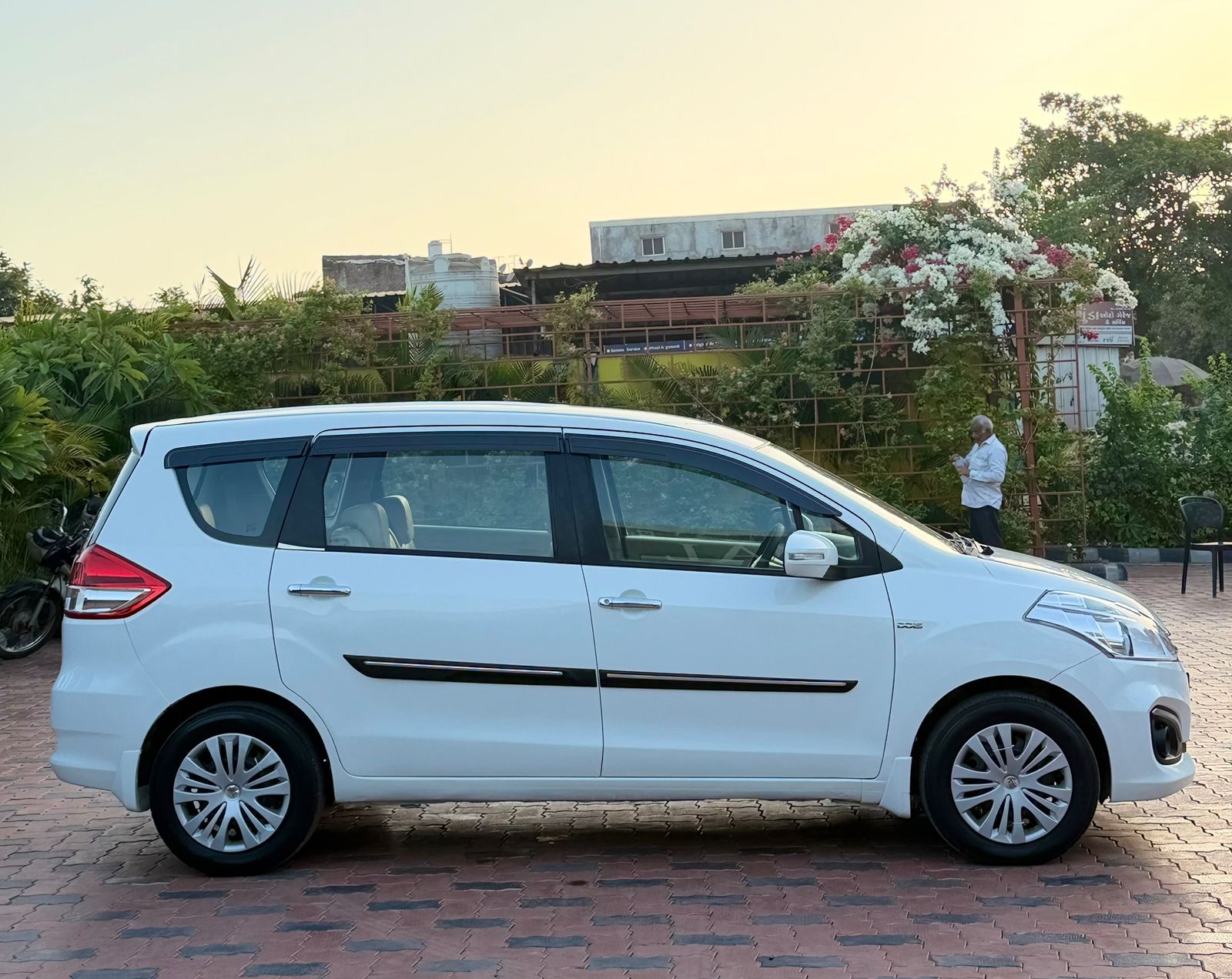 Buy Used Maruti Ertiga SHVS VDI of 2016 model @ 6,25,000 INR in Surat ...