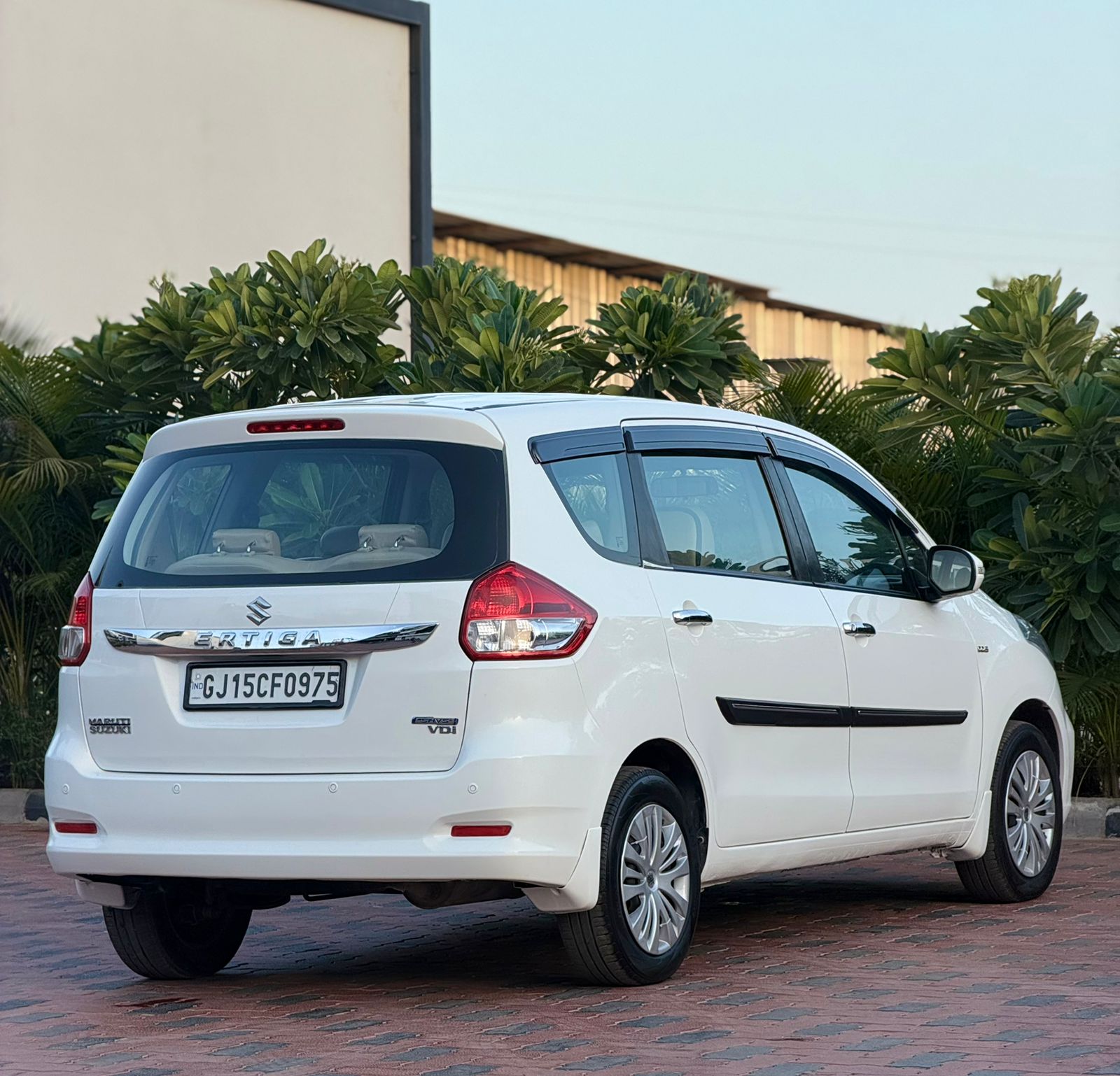 Buy Used Maruti Ertiga SHVS VDI of 2016 model @ 6,25,000 INR in Surat ...