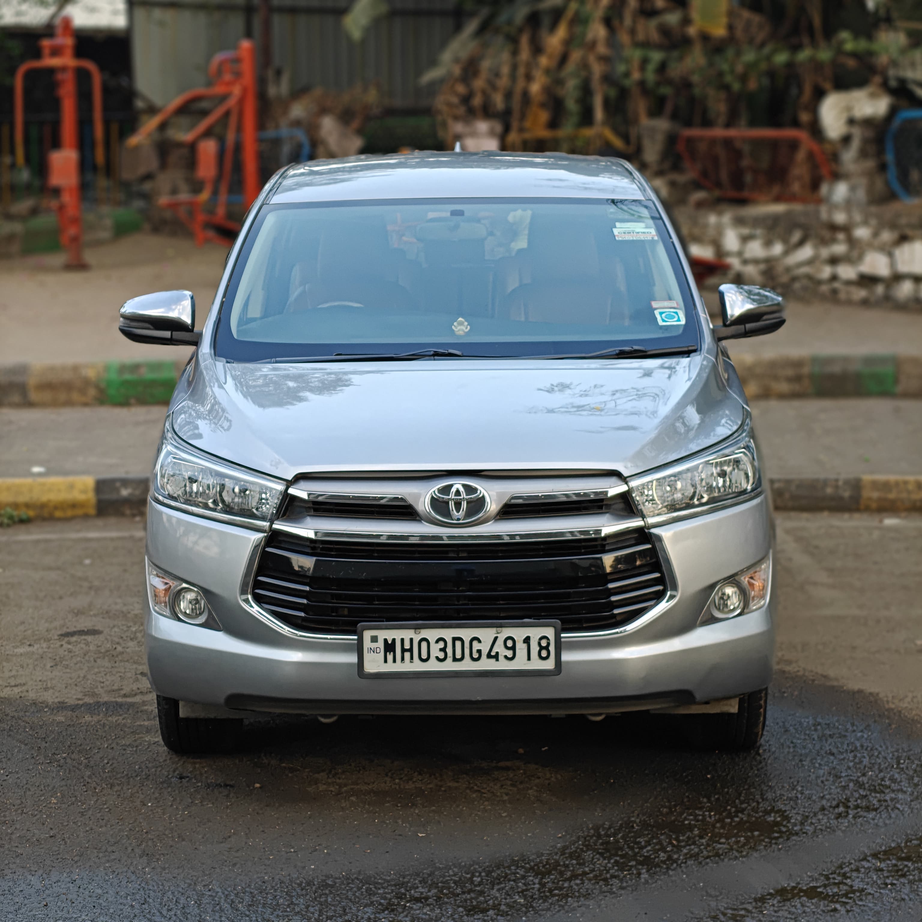 Buy Used Toyota Innova Crysta 2.4 G Plus MT BSIV of 2019 model @ 17 ...