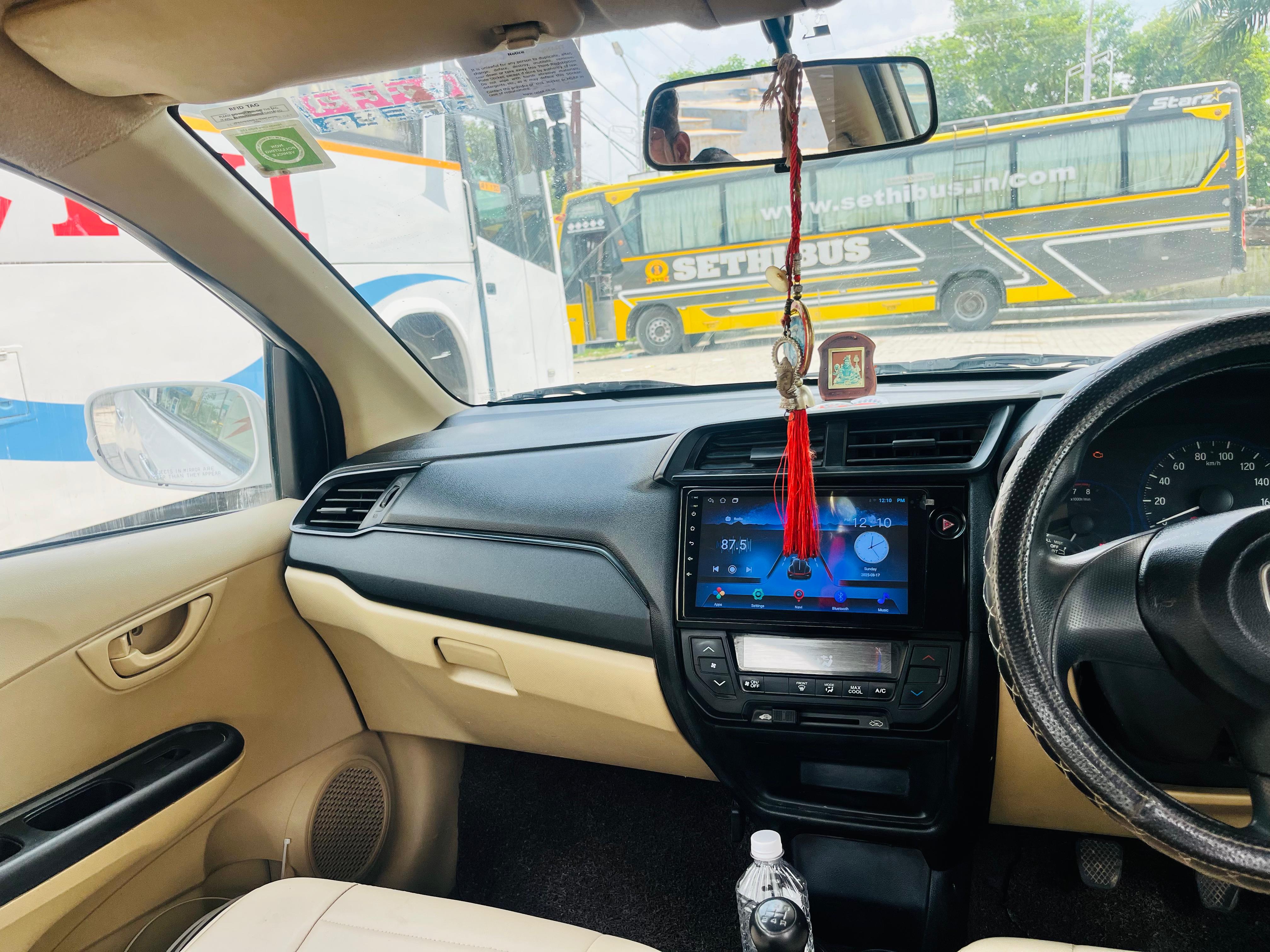 Buy Used Toyota Qualis RST of 2004 model @ 3,50,000 INR in Lucknow - 4956128 - ZigWheels.com