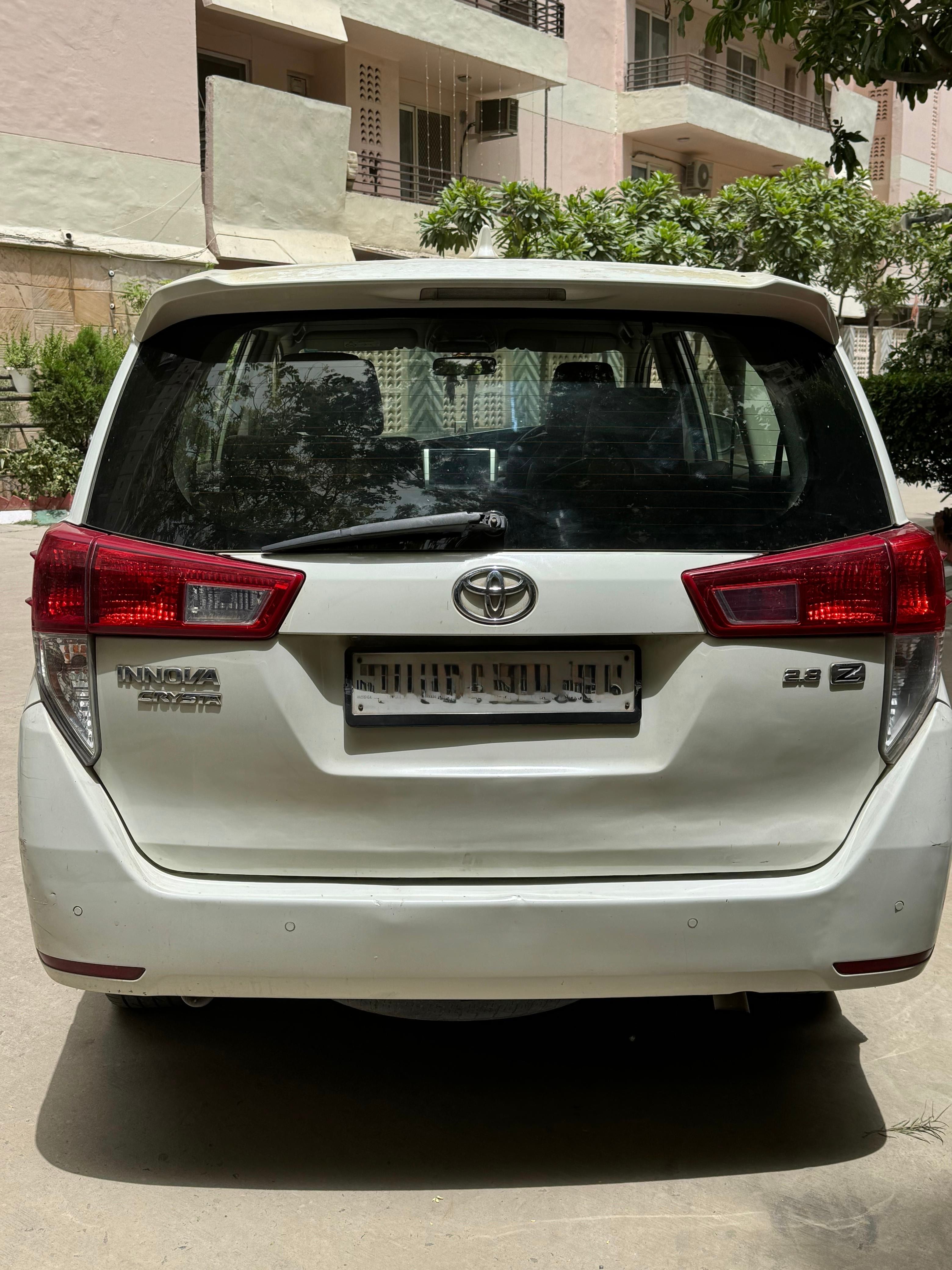 Buy Used Toyota Innova Crysta 2.8 ZX AT BSIV of 2019 model @ 16,49,000 ...