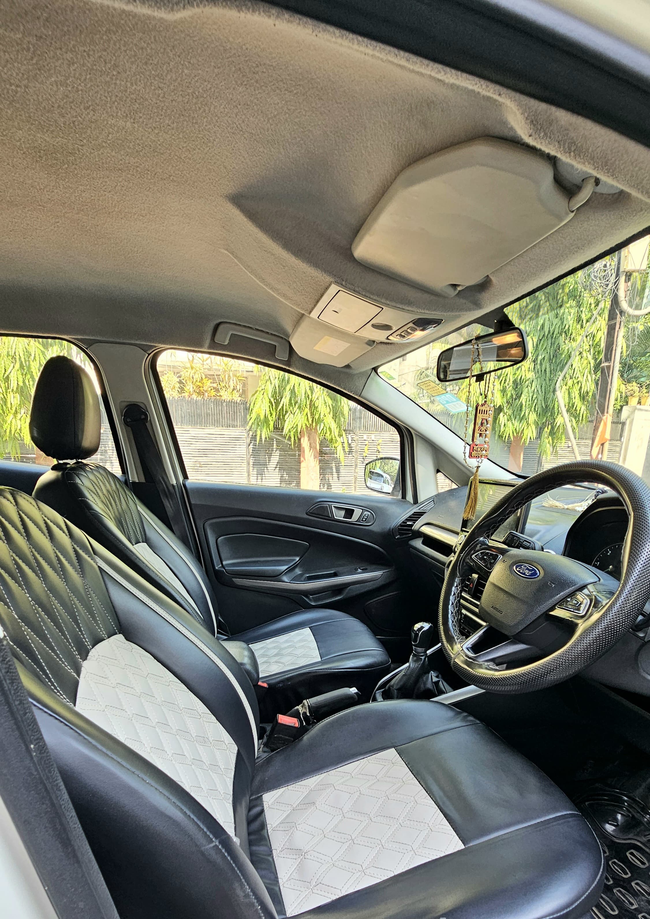 Buy Used Ford Ecosport 1.5 Diesel Titanium BSIV of 2019 model @ 6 ...