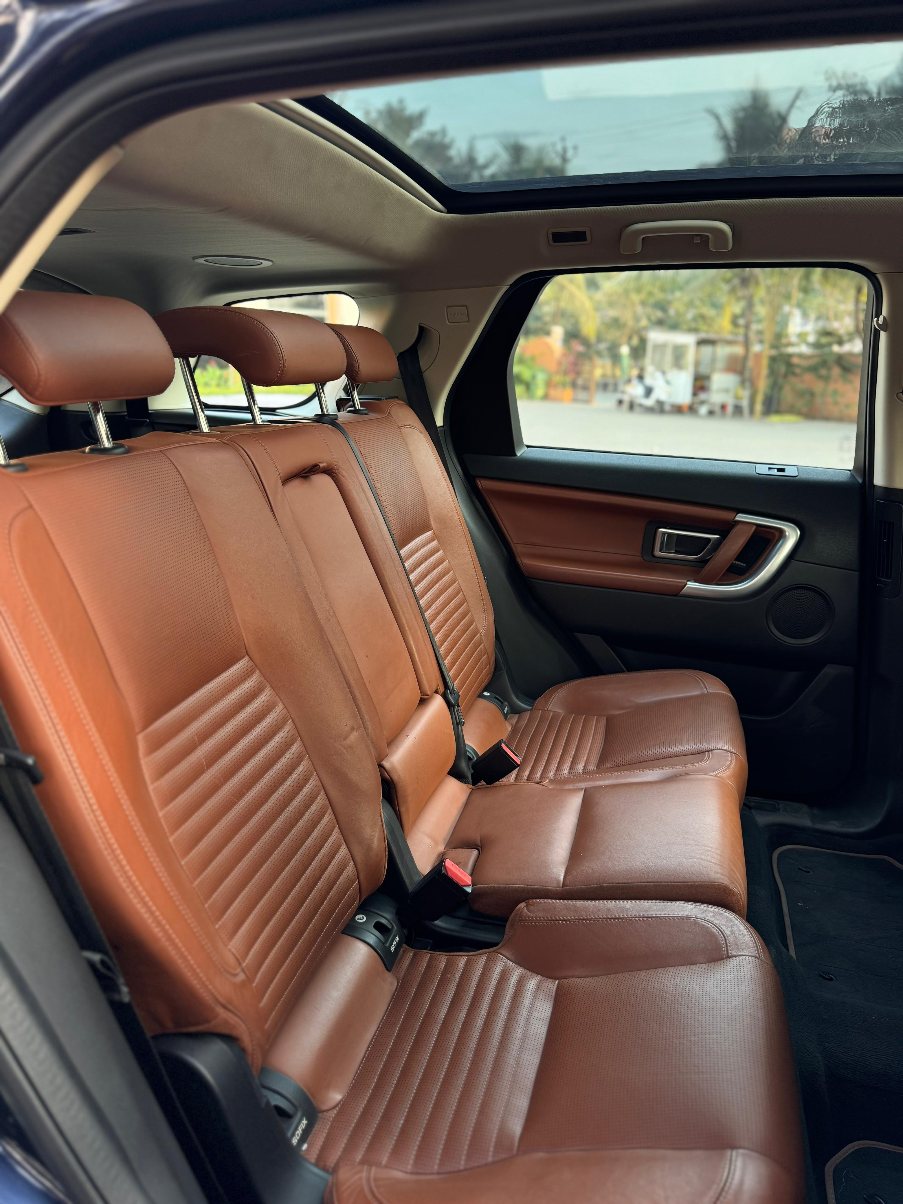 Buy Used Land Rover Discovery Sport SD4 HSE Luxury of 2015 model @ 16 ...