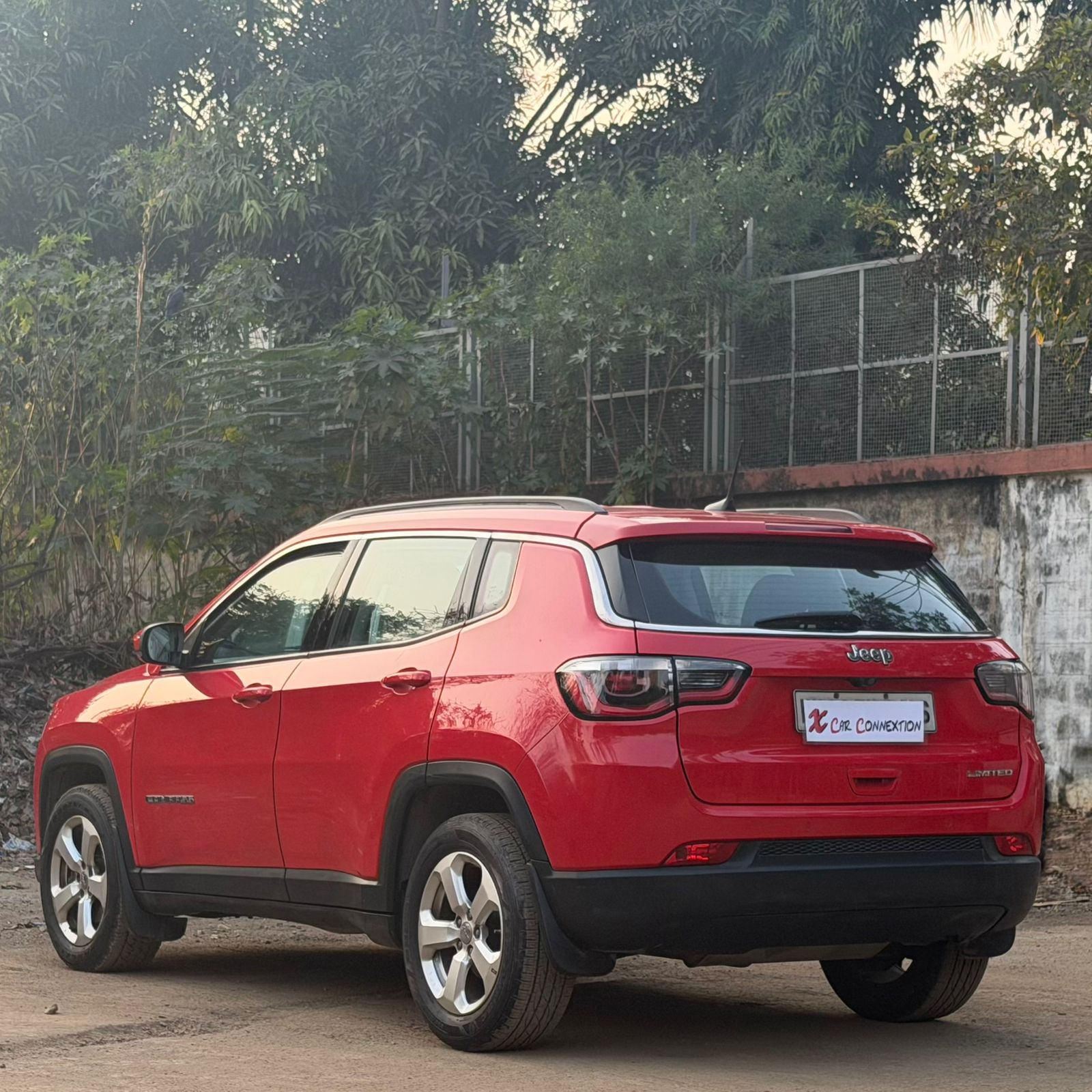 Buy Used Jeep Compass 1.4 Limited of 2018 model @ 7,49,000 INR in ...