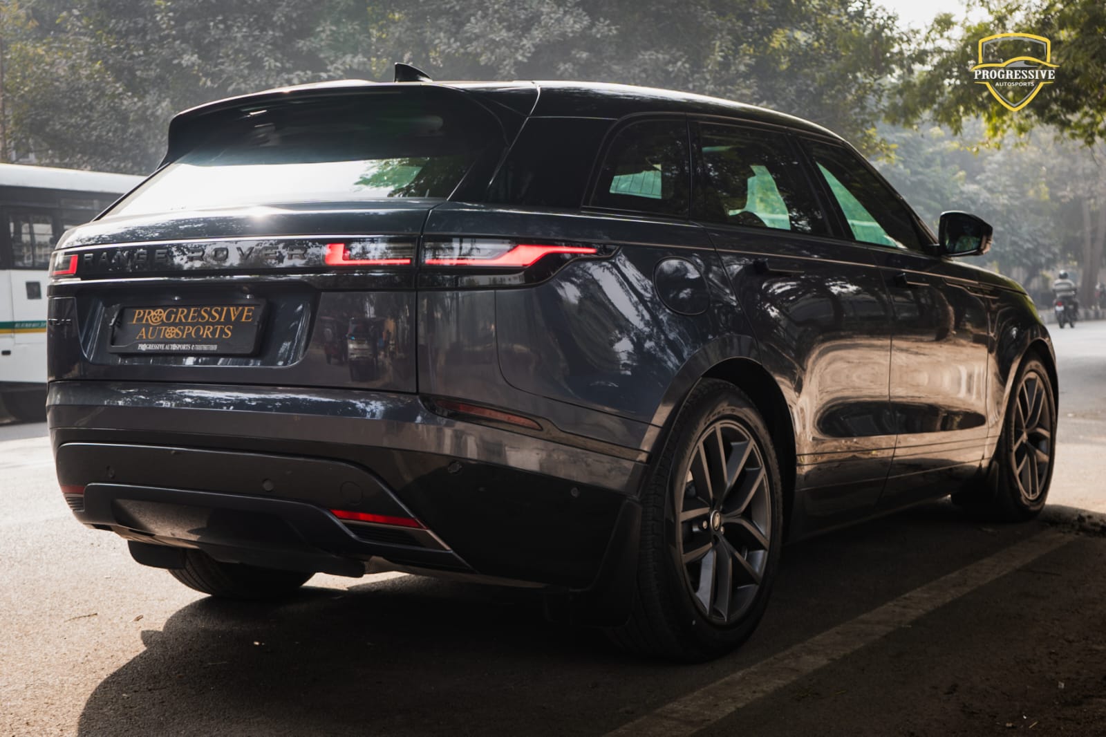 Buy Used Land Rover Range Rover Velar Dynamic HSE of 2024 model @ 75 ...