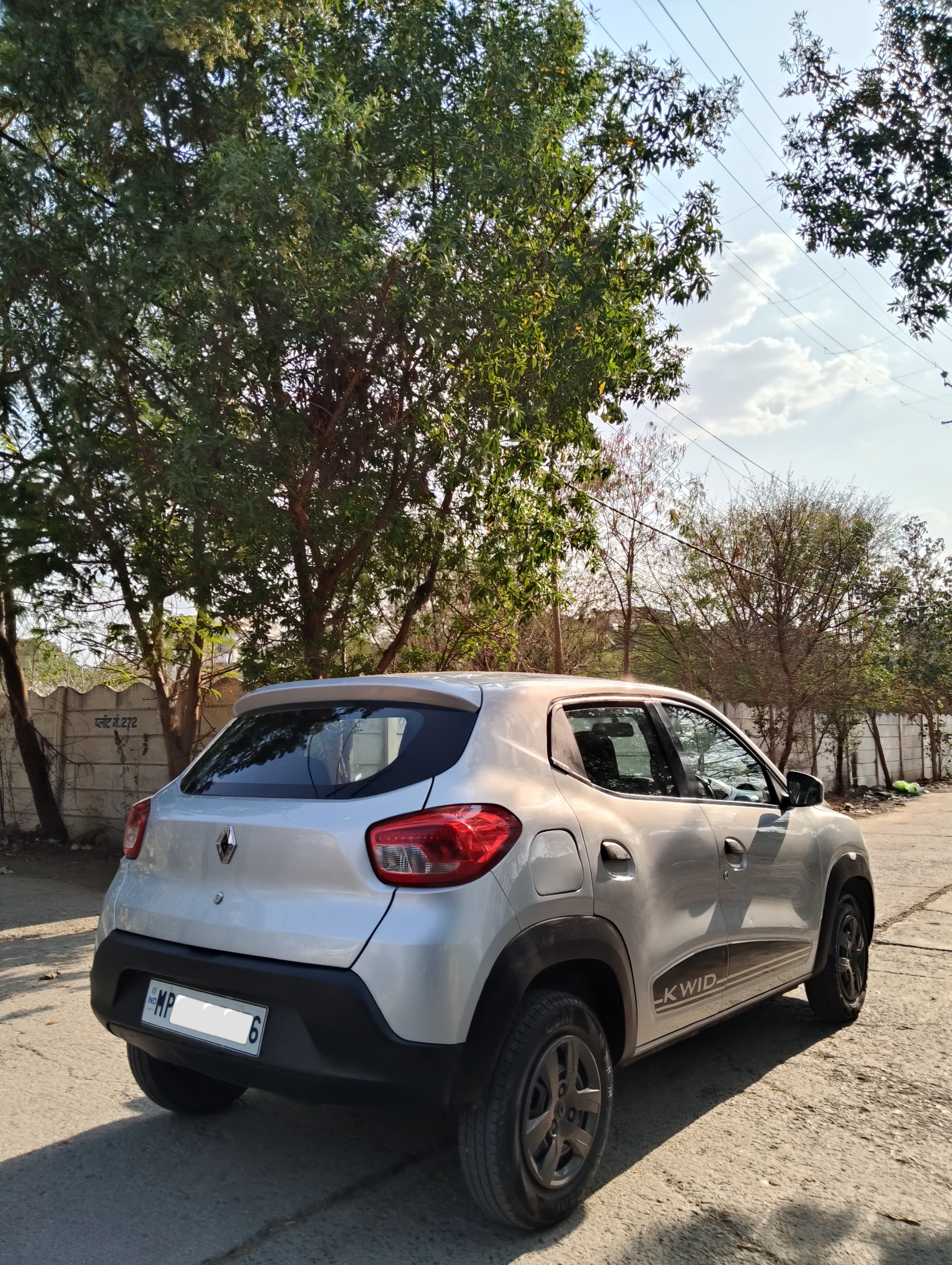 Buy Used Renault KWID RXT BSIV of 2019 model @ 2,70,000 INR in Indore ...