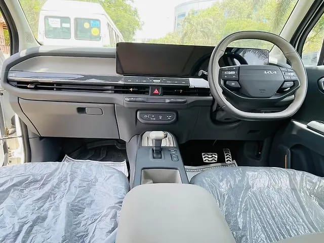 Buy Used Kia Syros HTX Plus Opt Diesel AT of 2025 model @ 15,75,000 INR ...