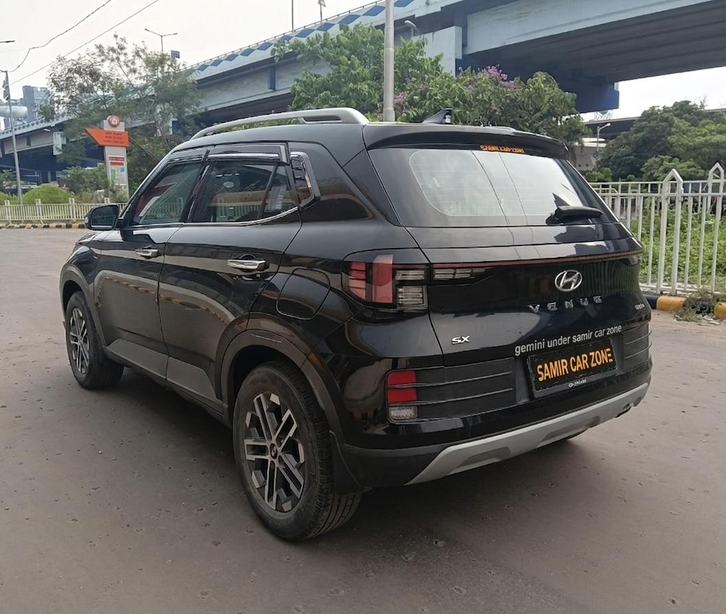 Buy Used Hyundai Venue S Opt Turbo DCT of 2023 model @ 8,00,000 INR in ...