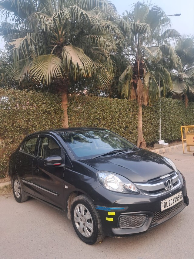 Used 2017 Honda Amaze 1199 cc Petrol Automatic Car in New Delhi at ₹3. ...