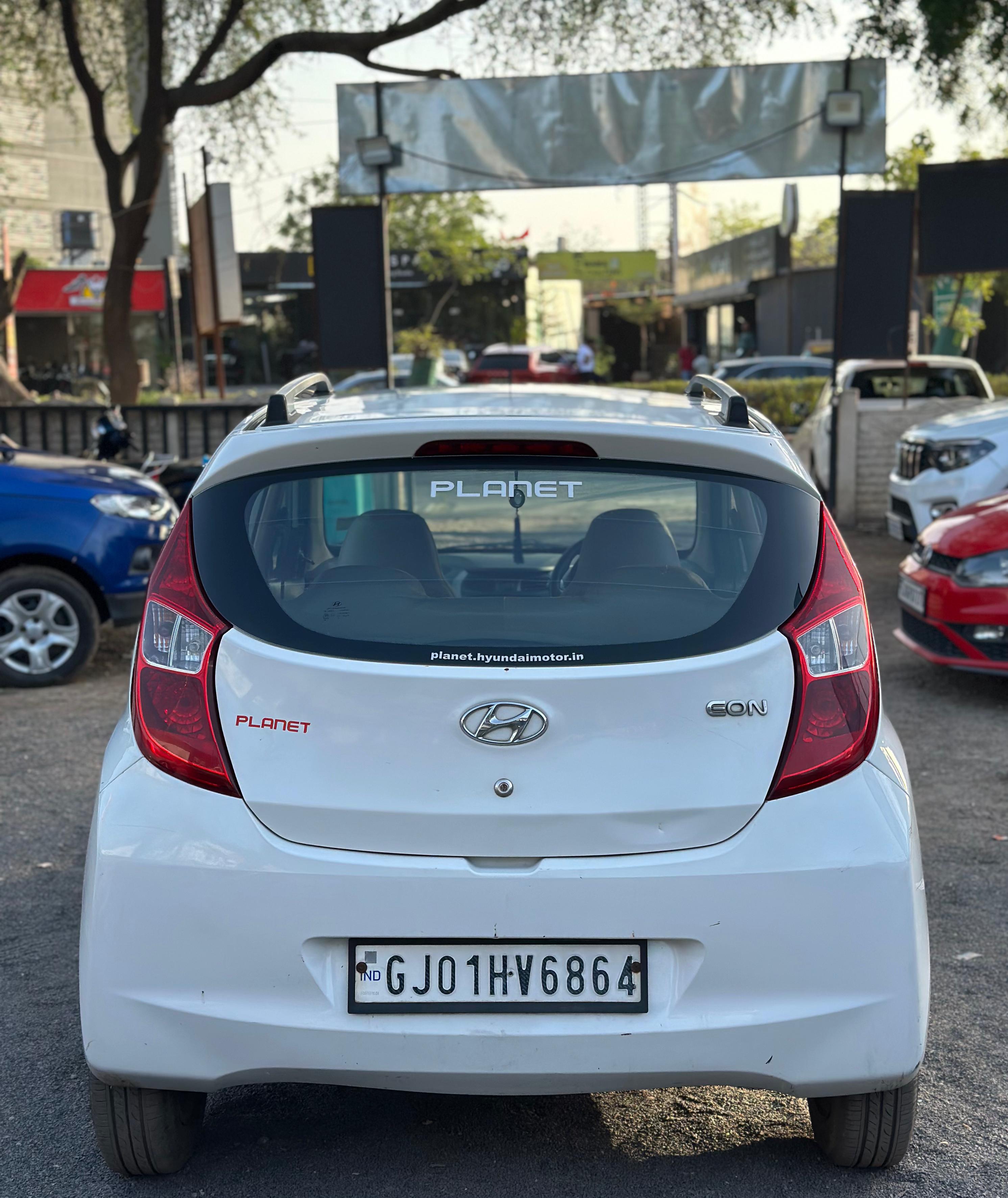 Buy Used Hyundai EON Era Plus Sports Edition of 2018 model @ 2,60,000 ...