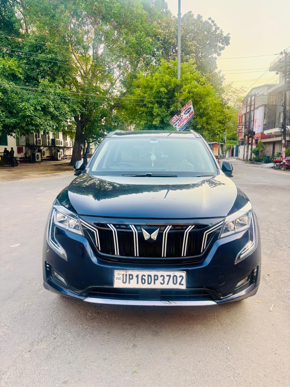 Buy Used Mahindra XUV700 AX3 AT BSVI of 2022 model @ 16,40,000 INR in ...