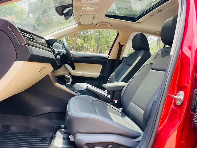 Buy Used Volkswagen Virtus GT Plus DSG ES of 2025 model @ 17,95,000 INR ...