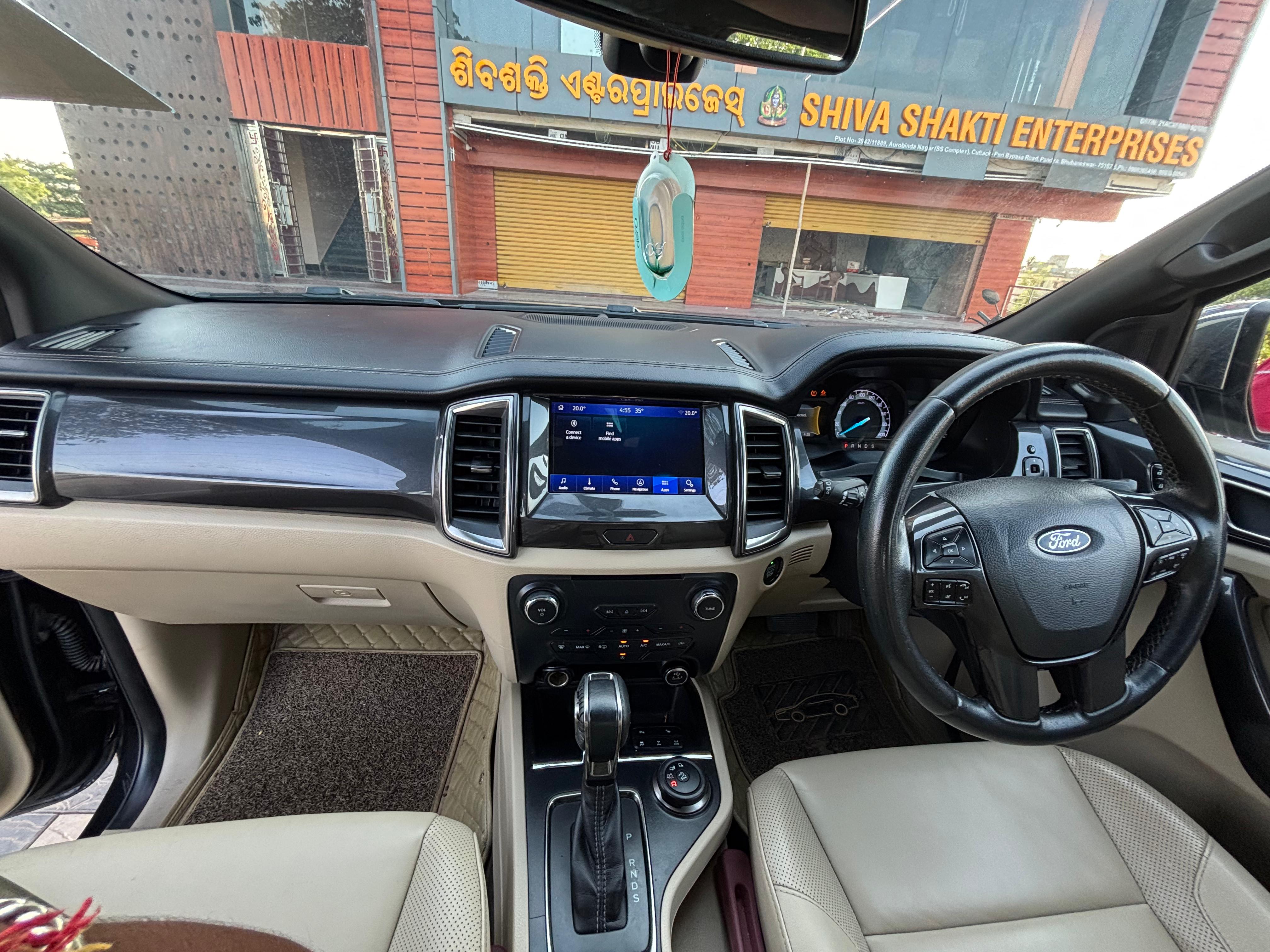 Buy Used Ford Endeavour Titanium Plus 4X4 of 2020 model @ 25,99,999 INR ...