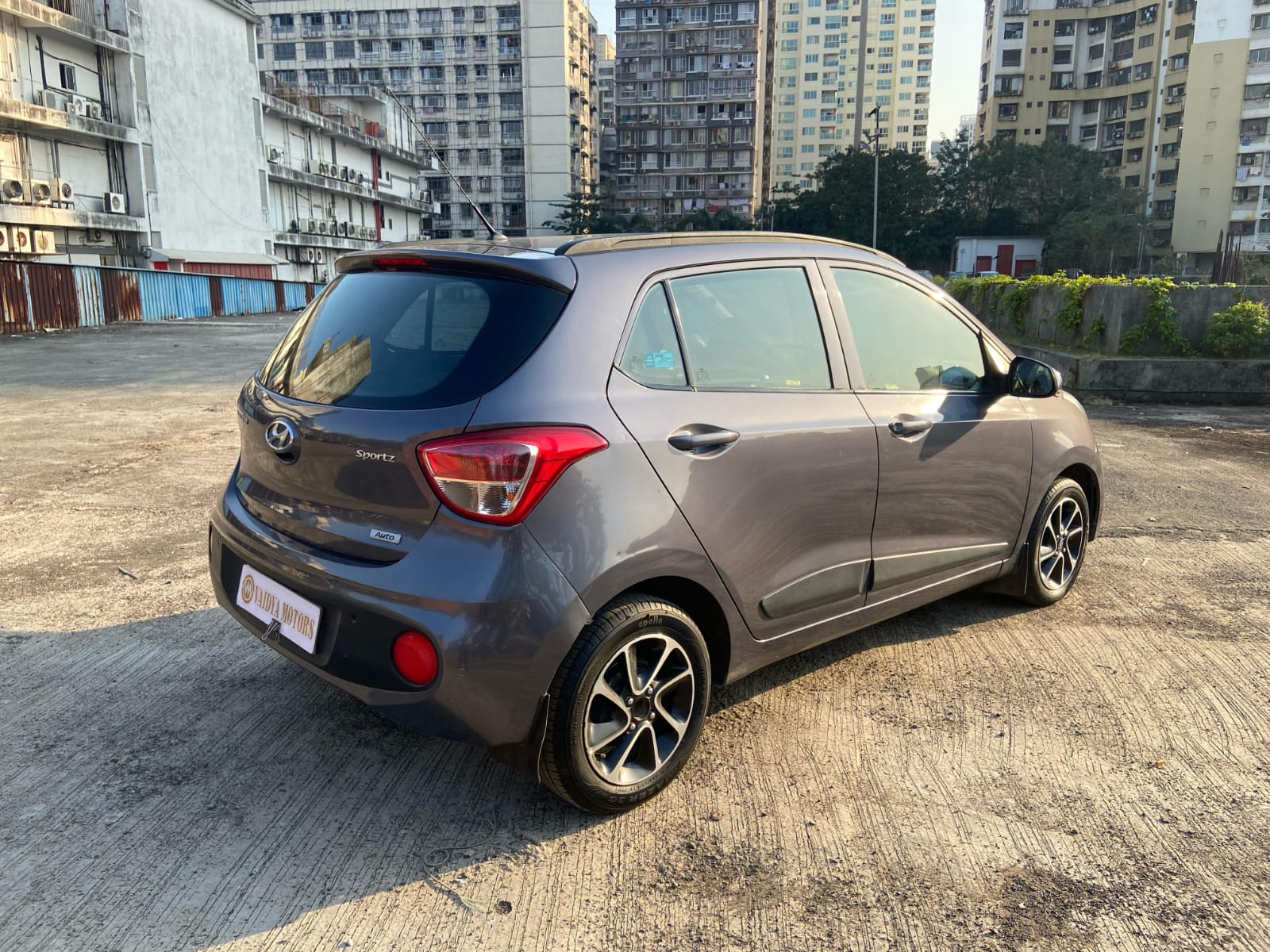 Buy Used Hyundai i10 Sportz 1.1L of 2017 model @ 4,95,000 INR in Mumbai ...