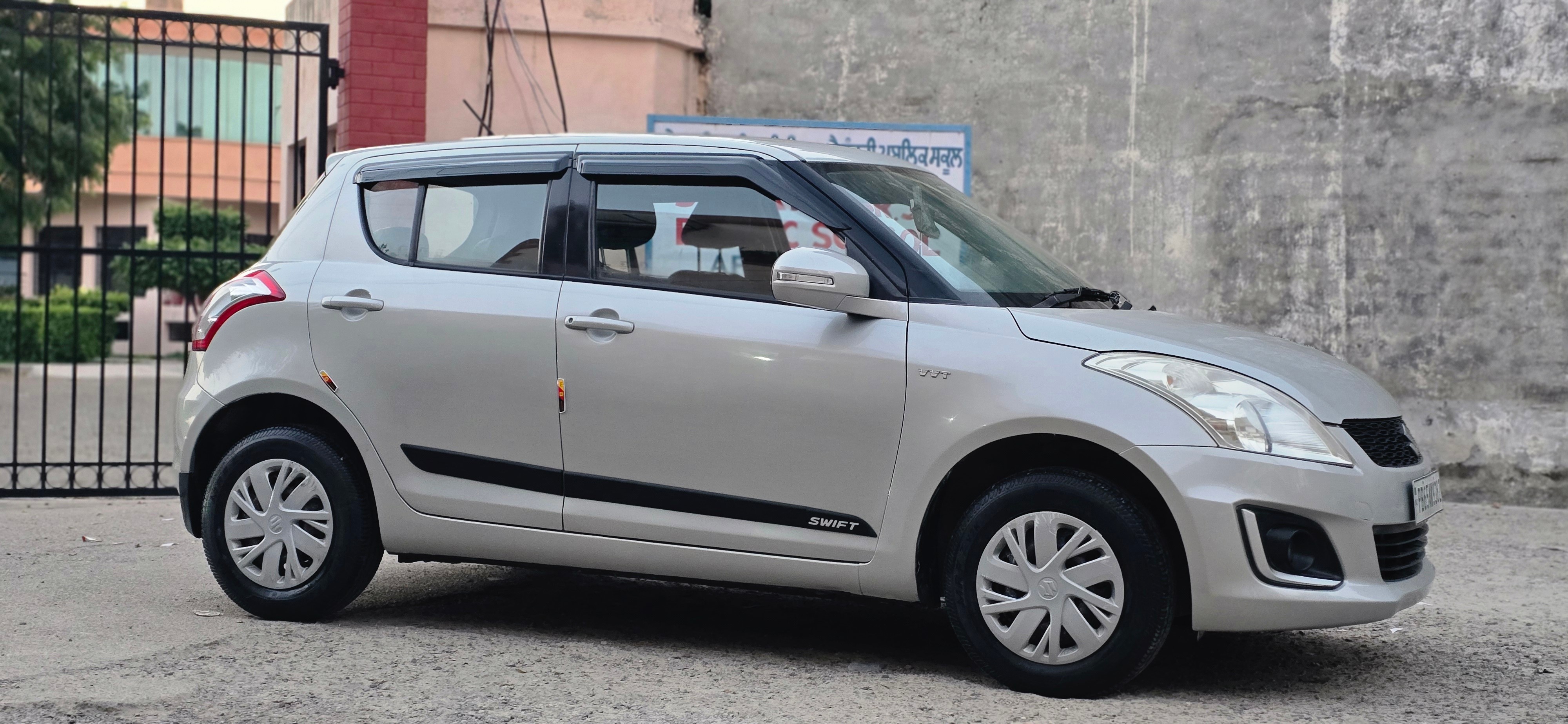 Buy Used Maruti Swift VXI of 2017 model @ 4,65,000 INR in Jalandhar - 4928676 - ZigWheels.com