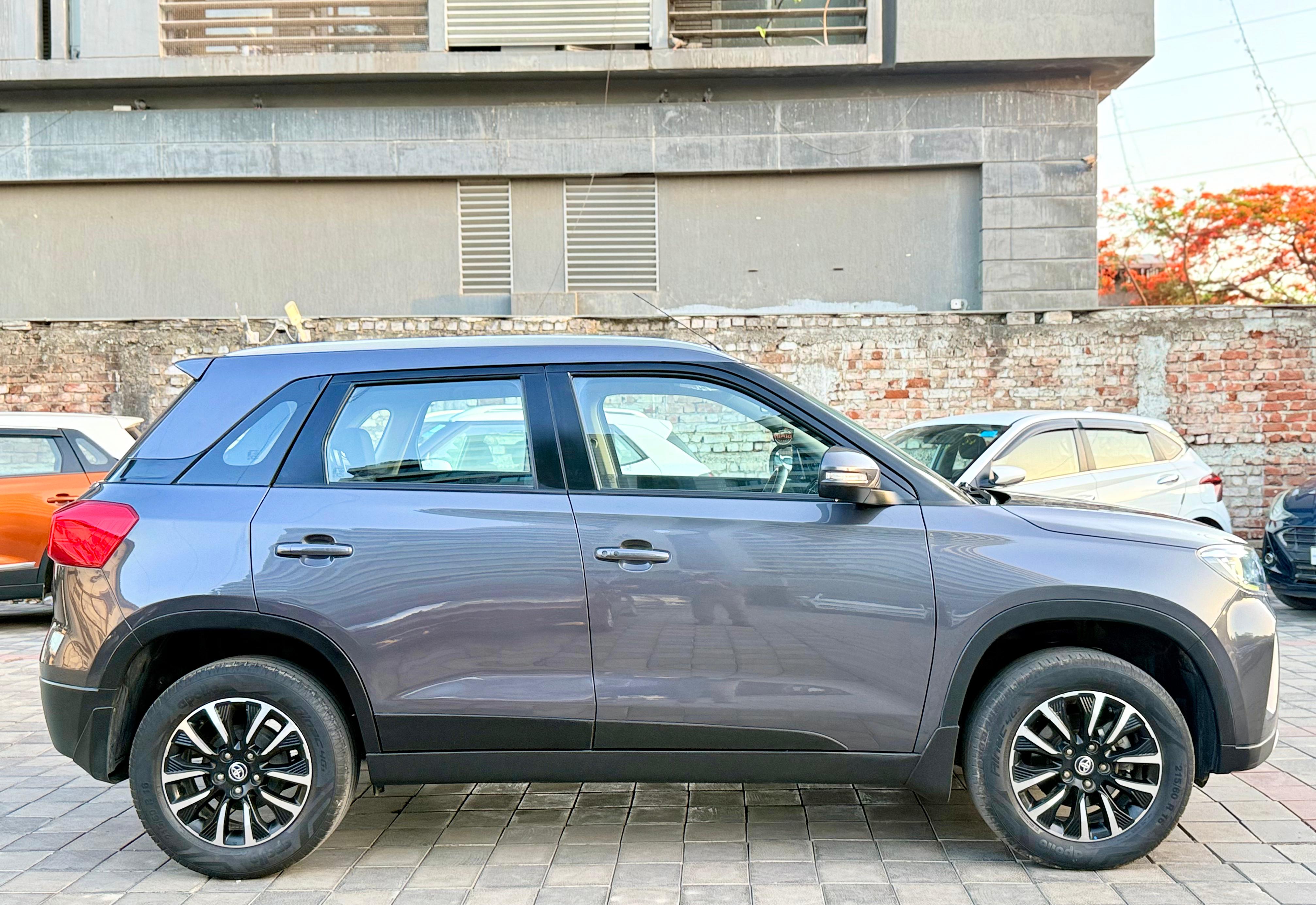 Buy Used Toyota Urban cruiser Premium of 2022 model @ 7,75,000 INR in ...