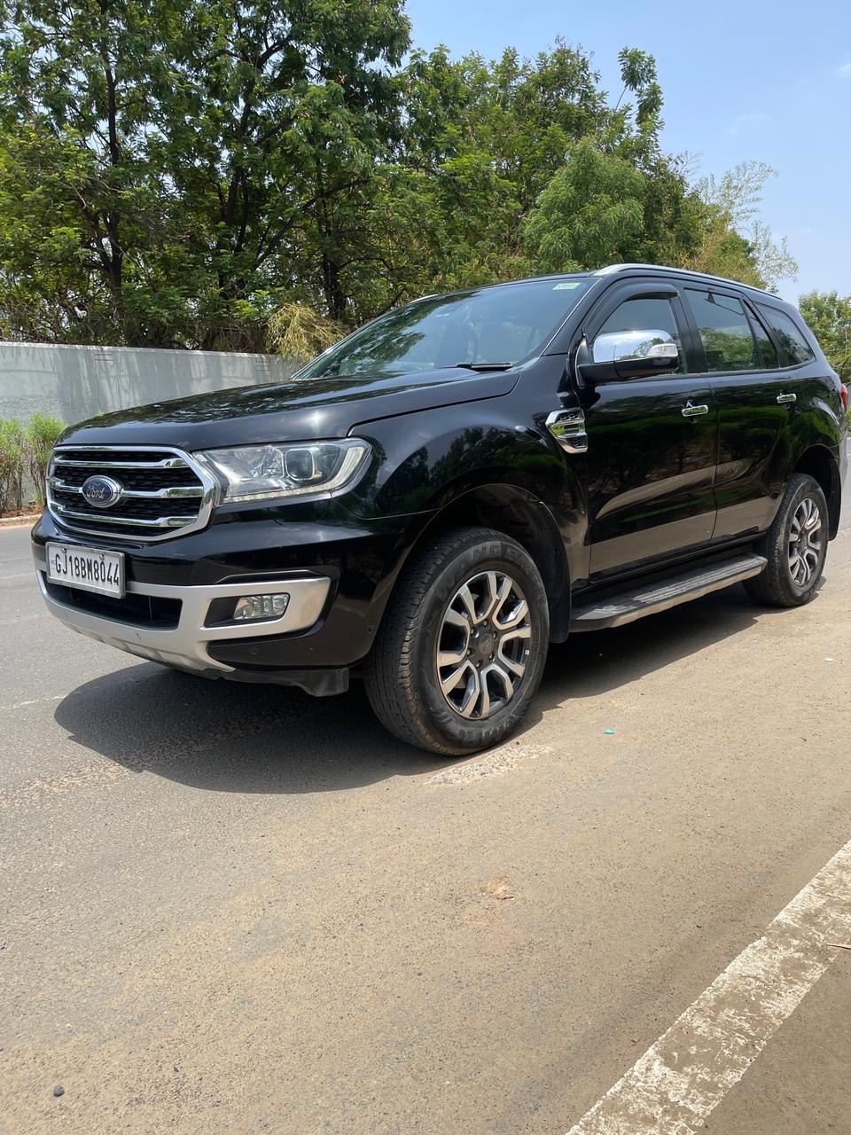 Buy Used Ford Endeavour Titanium Plus 4X2 of 2020 model @ 31,00,000 INR ...