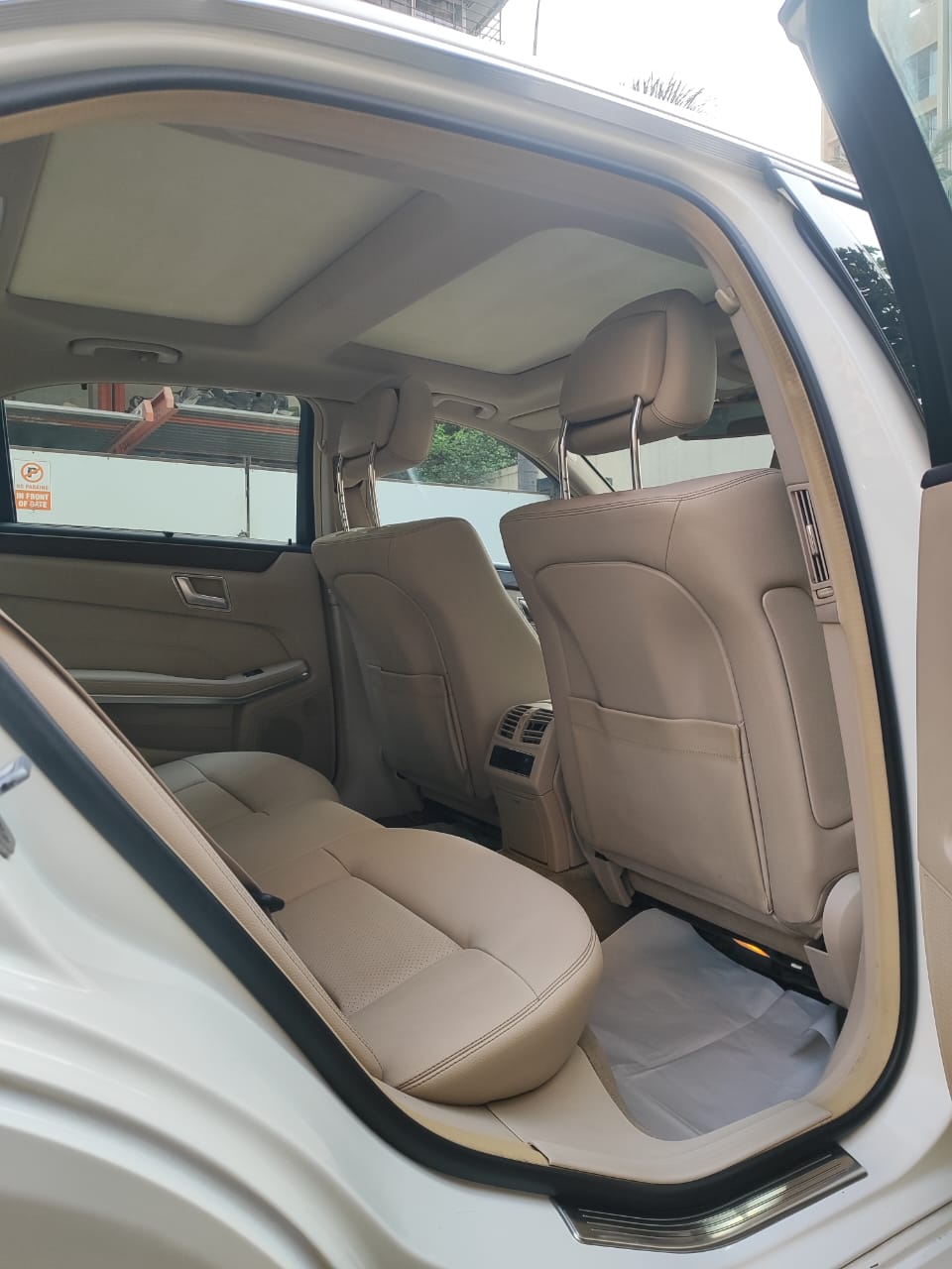 Buy Used Mercedes-Benz E-Class E250 Edition E of 2016 model @ 15,10,000 ...