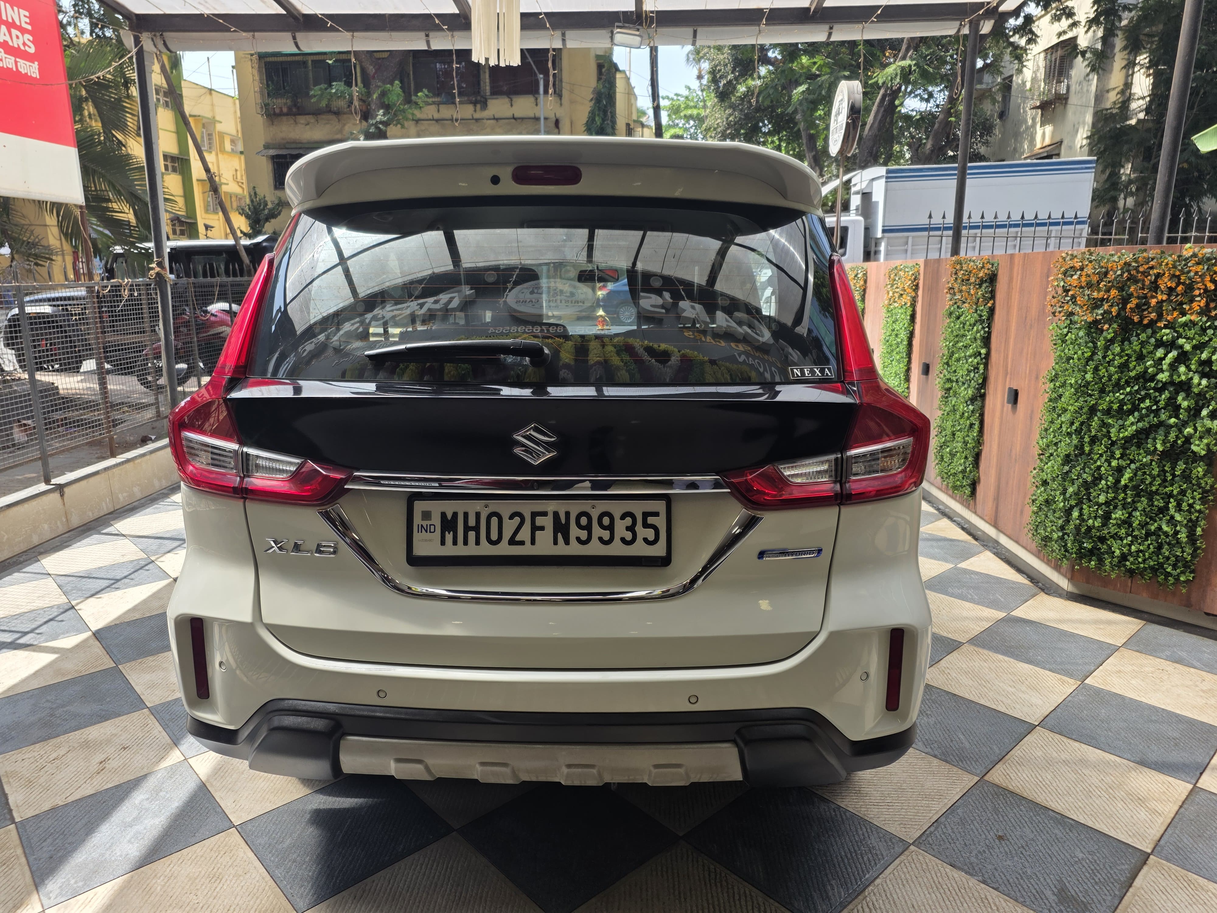 Buy Used Maruti XL6 Alpha AT of 2021 model @ 10,49,999 INR in Mumbai ...