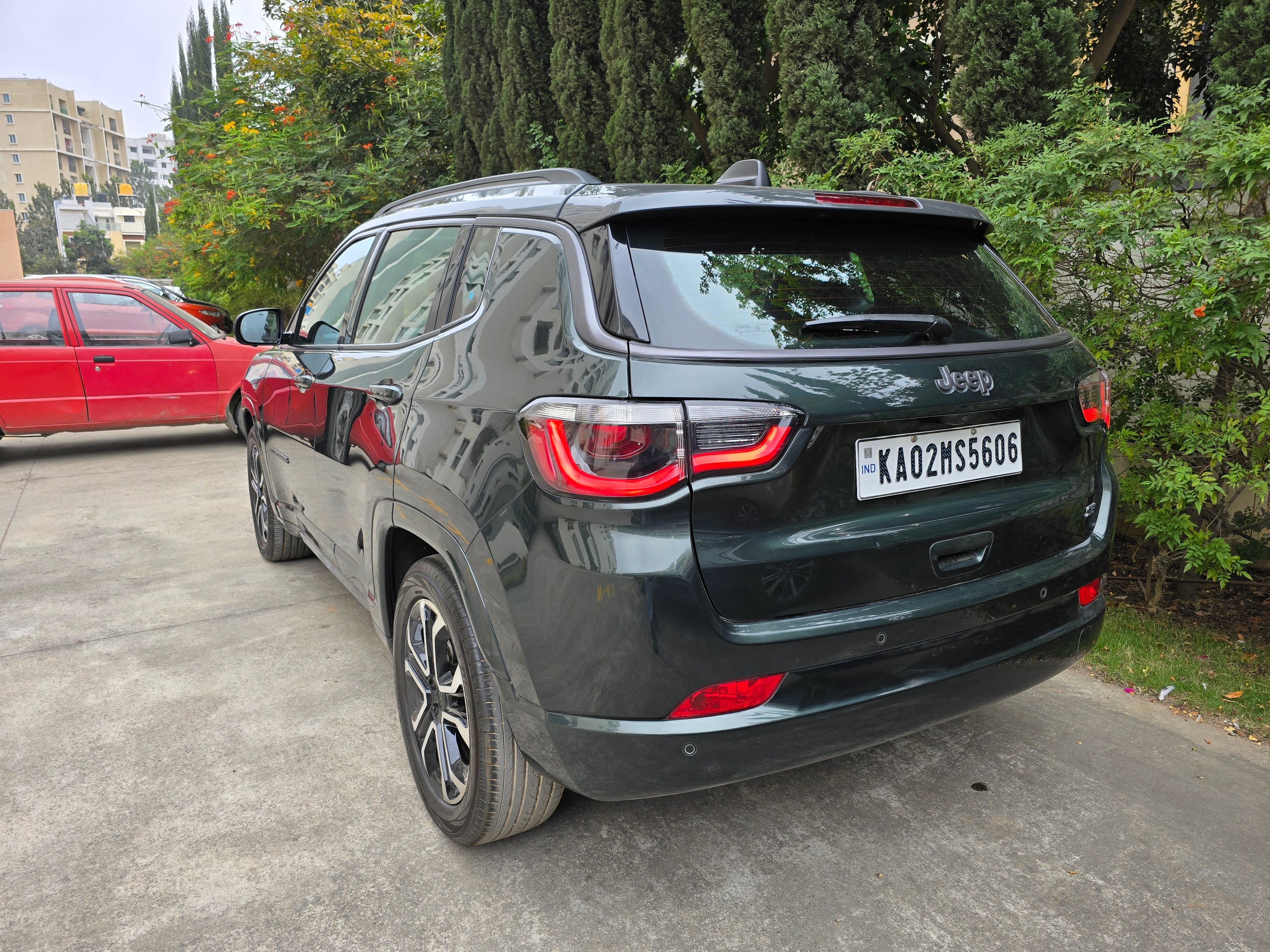 Buy Used Jeep Compass 1.4 Model S Opt AT of 2022 model @ 19,75,000 INR ...