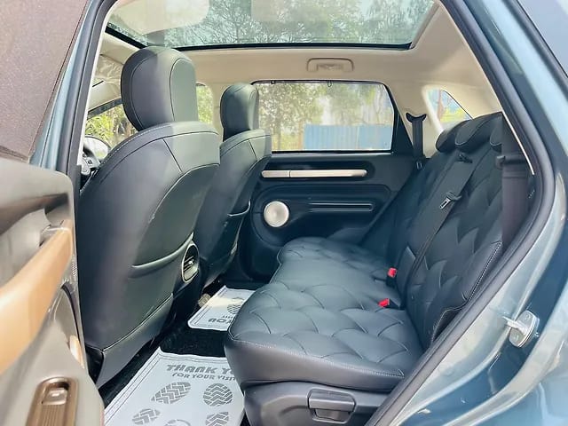 Buy Used MG Windsor EV Essence of 2024 model @ 14,95,000 INR in Mumbai - 5056374 - ZigWheels.com