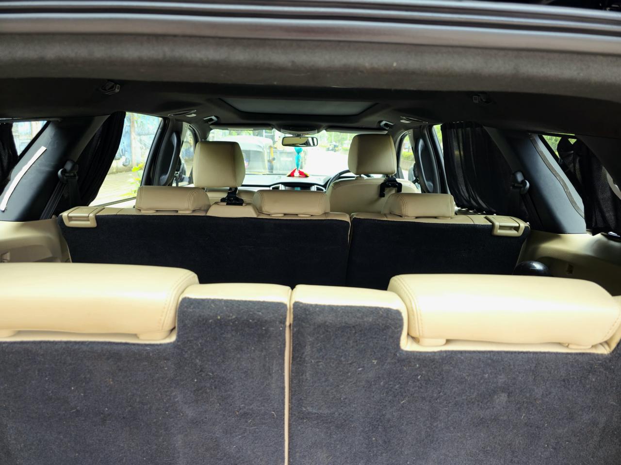 Buy Used Ford Endeavour Titanium Plus 4X4 AT of 2021 model @ 29,50,000 ...