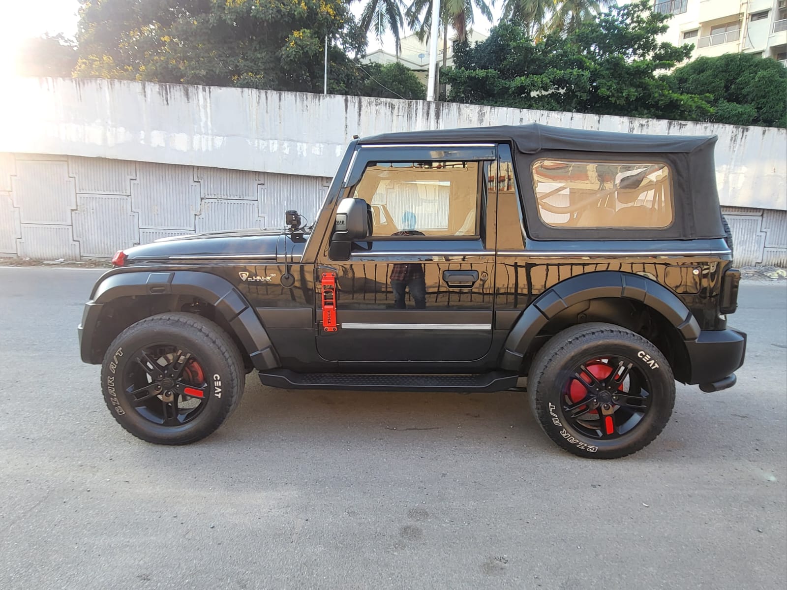 Buy Used Mahindra Thar LX 4WD Convert Top Diesel BSVI of 2021 model ...