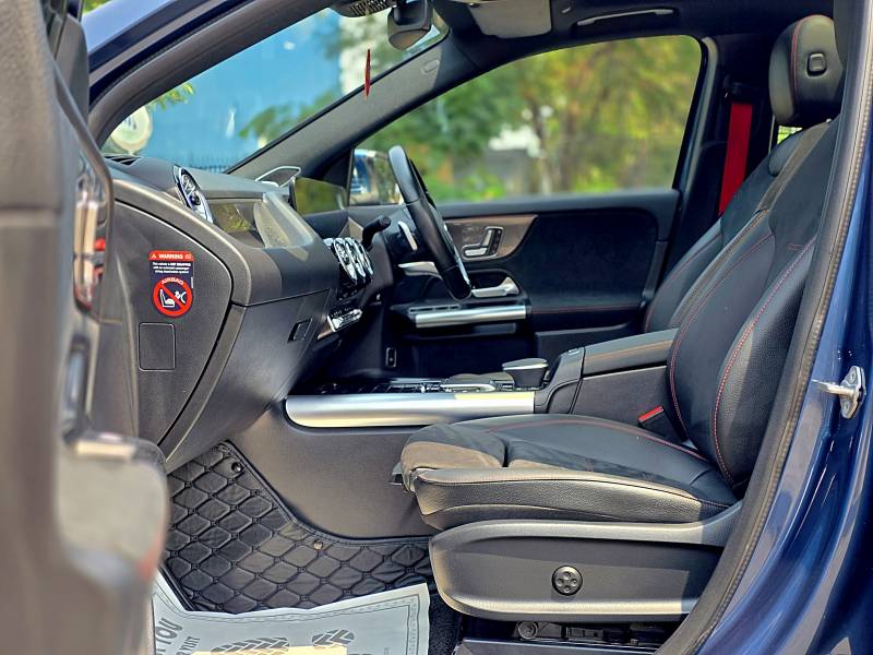 Buy Used Mercedes-Benz AMG GLA 35 4MATIC of 2023 model @ 40,90,000 INR ...